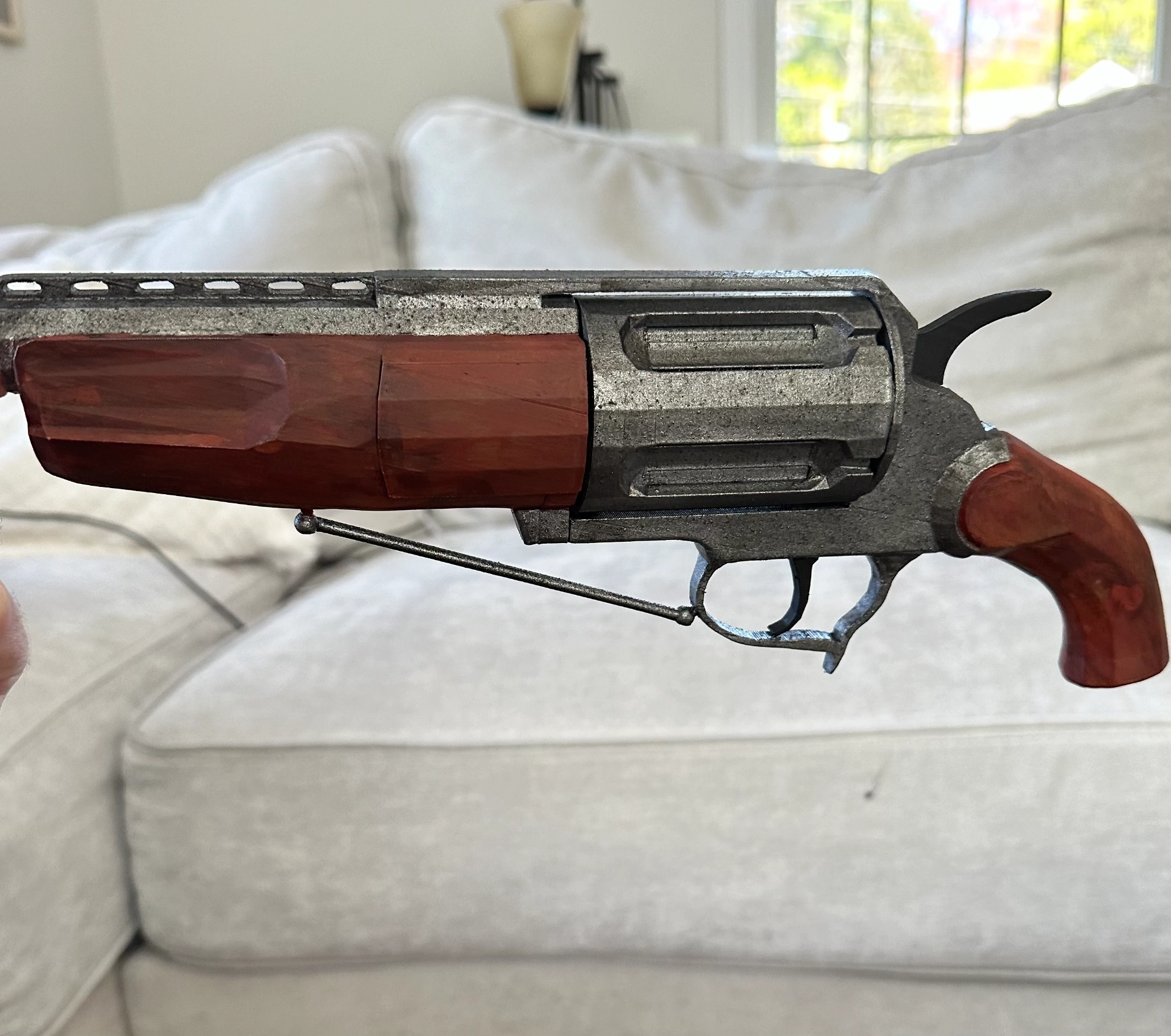 辐射-尸鬼左轮手枪 二次创作 - 来自 CptObvious MakerWorld：免费下载 3D 模型