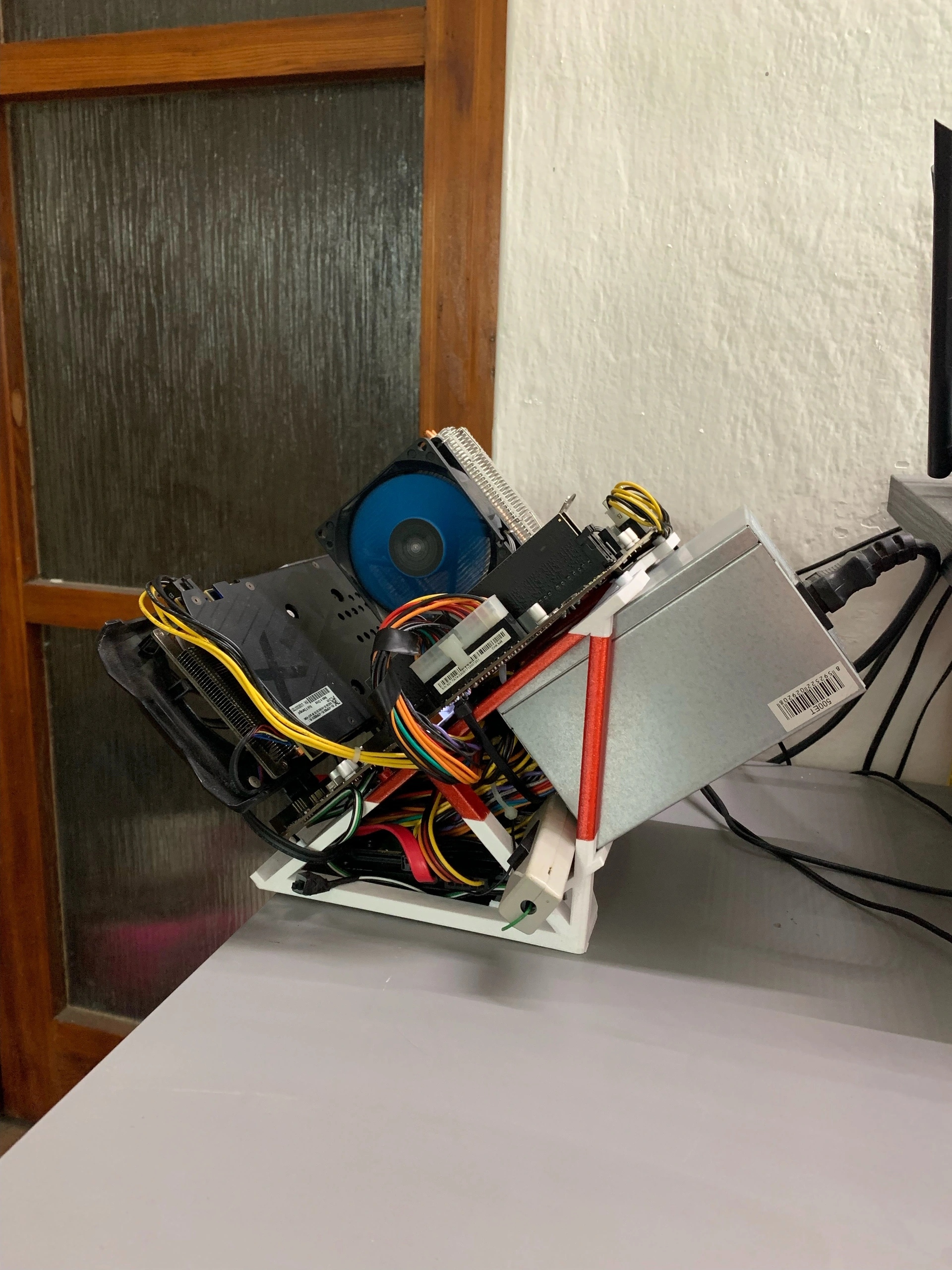 Micro ATX测试台带有ATX电源插槽，适用于Prusa i3打印 二次创作 - 来自 Adam Vaněk - MakerWorld