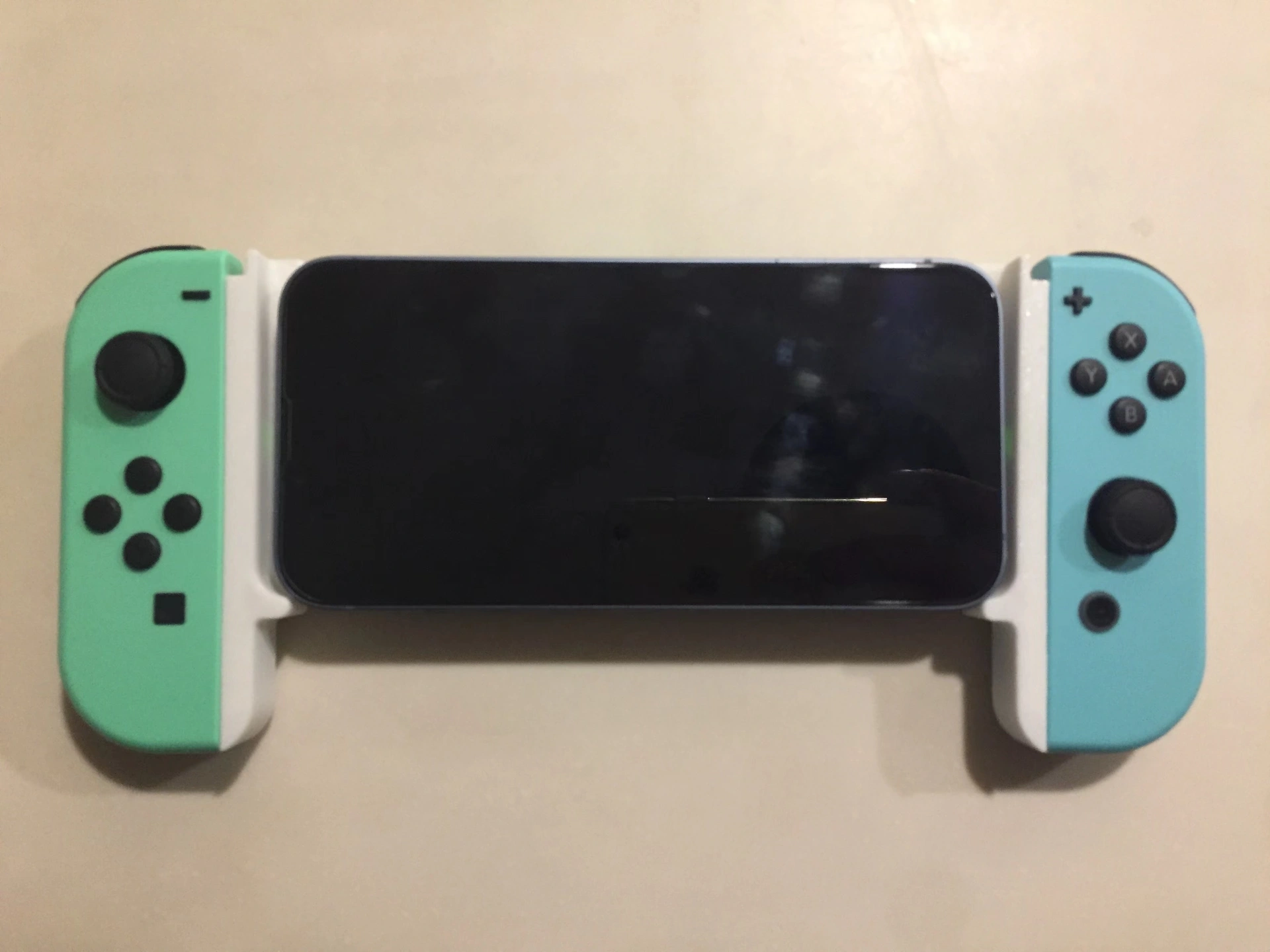可折叠的Joy-Con控制器支架，适用于iPhone 二次创作 - 来自 fznhappy - MakerWorld