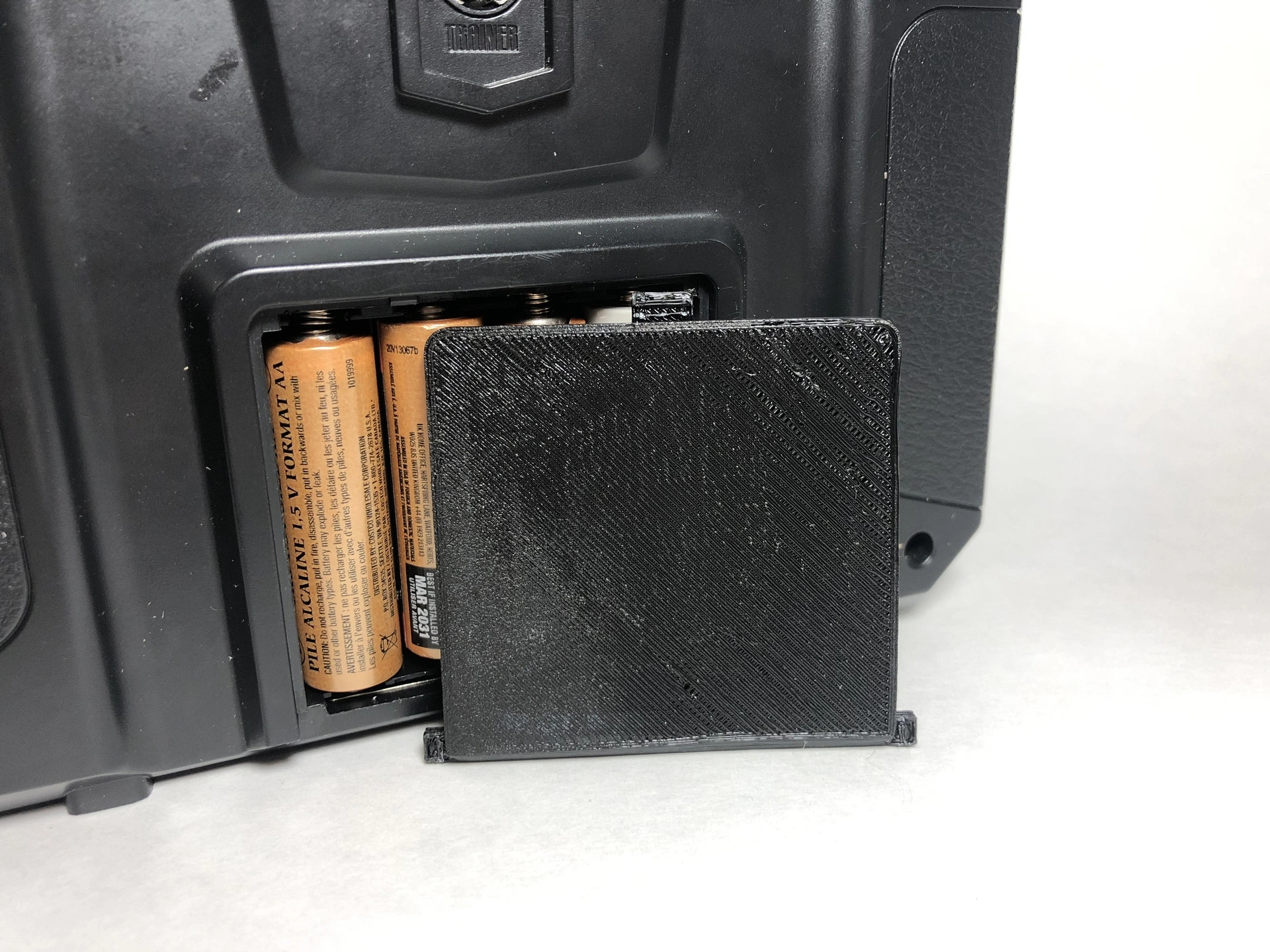 Flysky FS-i6X遥控器电池盖背板 来自 LinkDesigns MakerWorld：免费下载 3D 模型