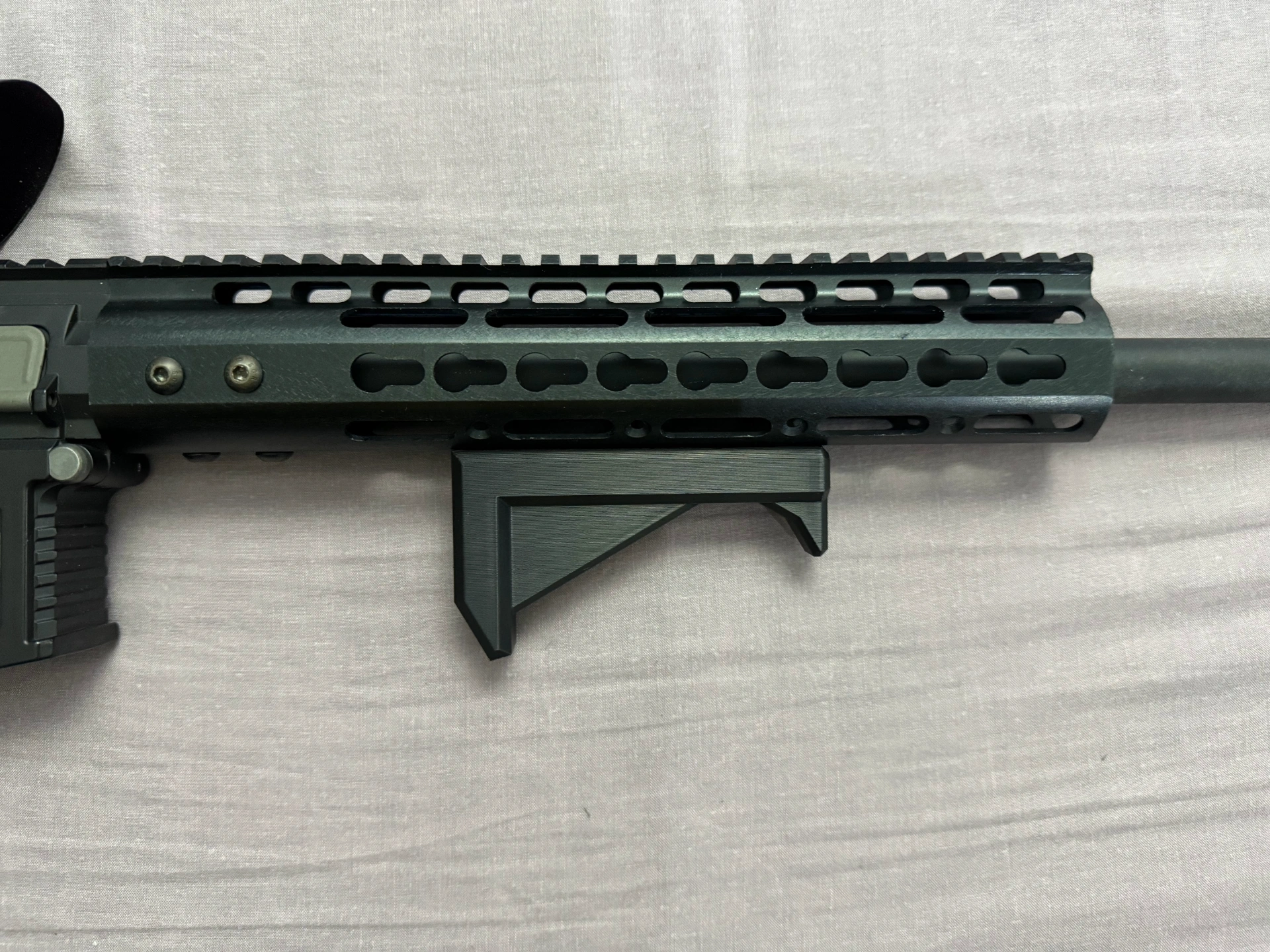 M4/AR-15 KeyMod握把2 来自 hottr MakerWorld：免费下载 3D 模型
