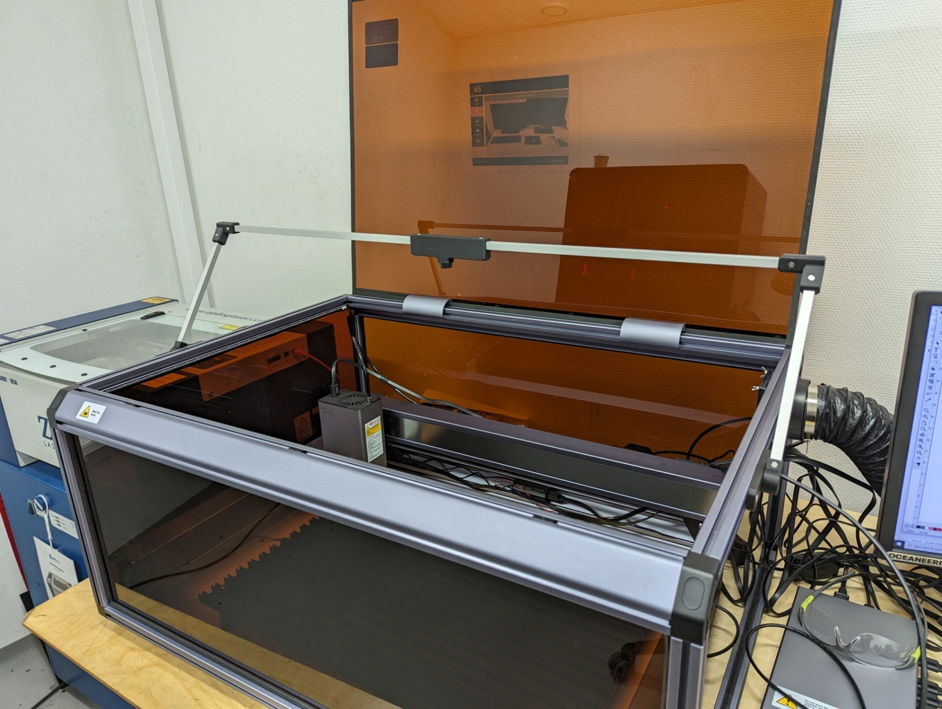 Snapmaker Ray封箱相机夹具 来自 ahaalandmeisterMakerWorld：免费下载 3D 模型
