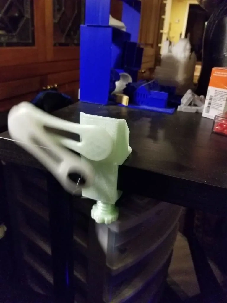 Clampable double pendulum chaos machine 来自 Manifold3D - MakerWorld