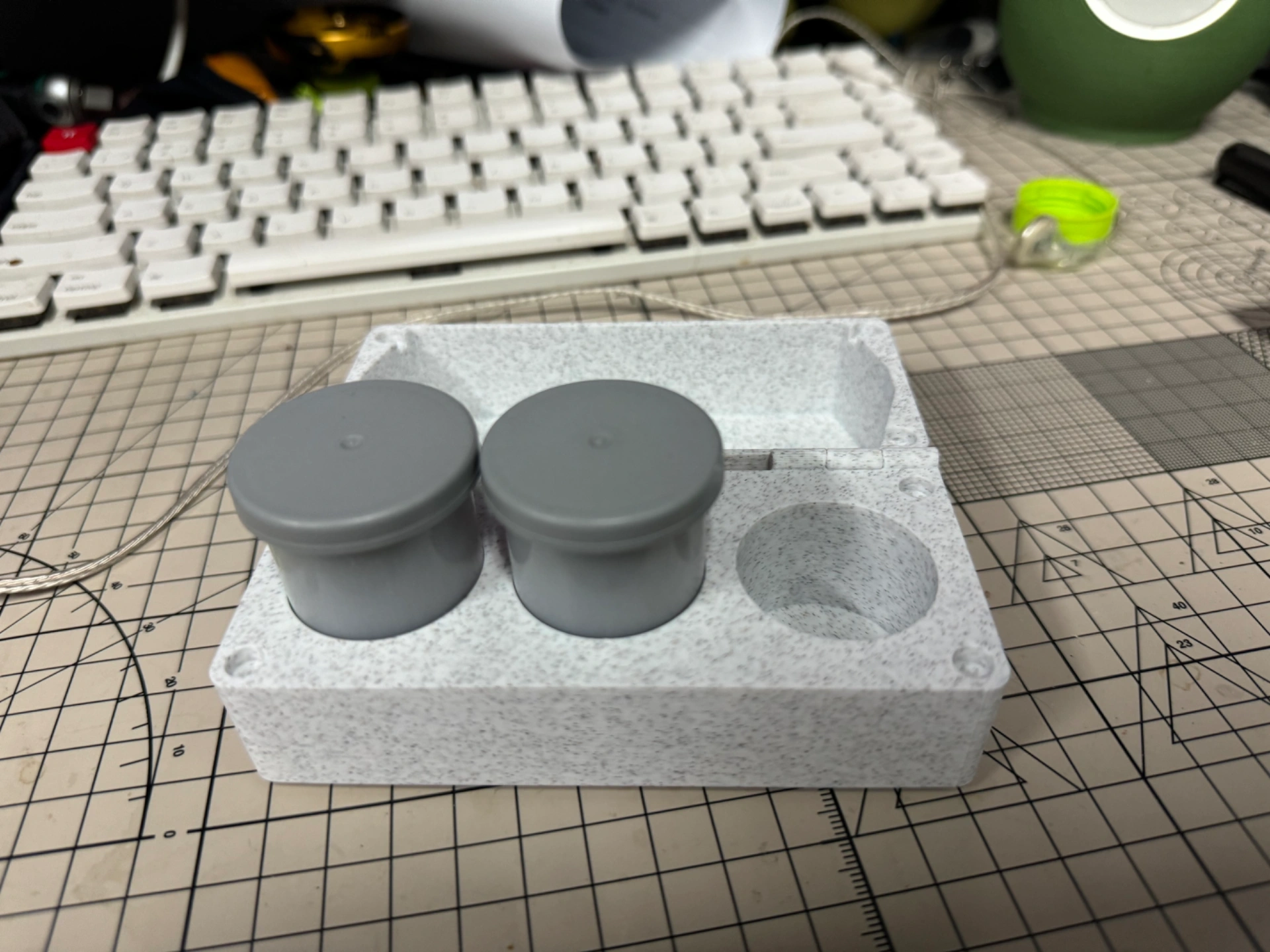 一体成型的135胶片收纳盒 来自 EstrellaXD - MakerWorld