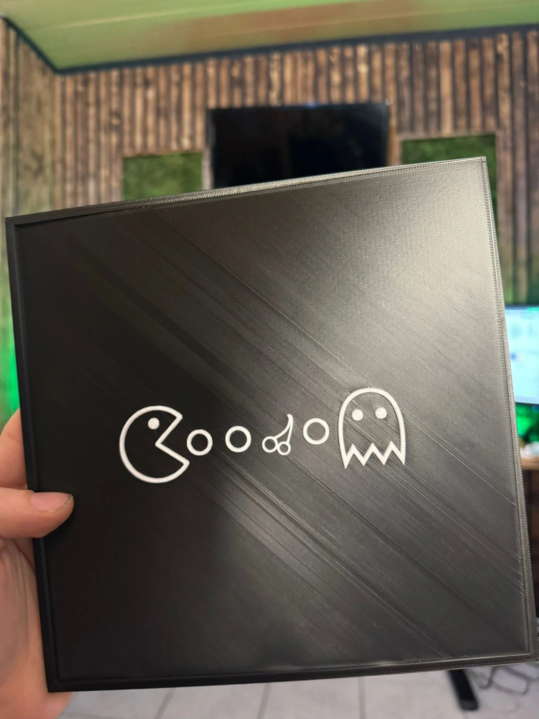 现代化的Pacman HueForge 20x20海报 来自 RealNationPrint - MakerWorld