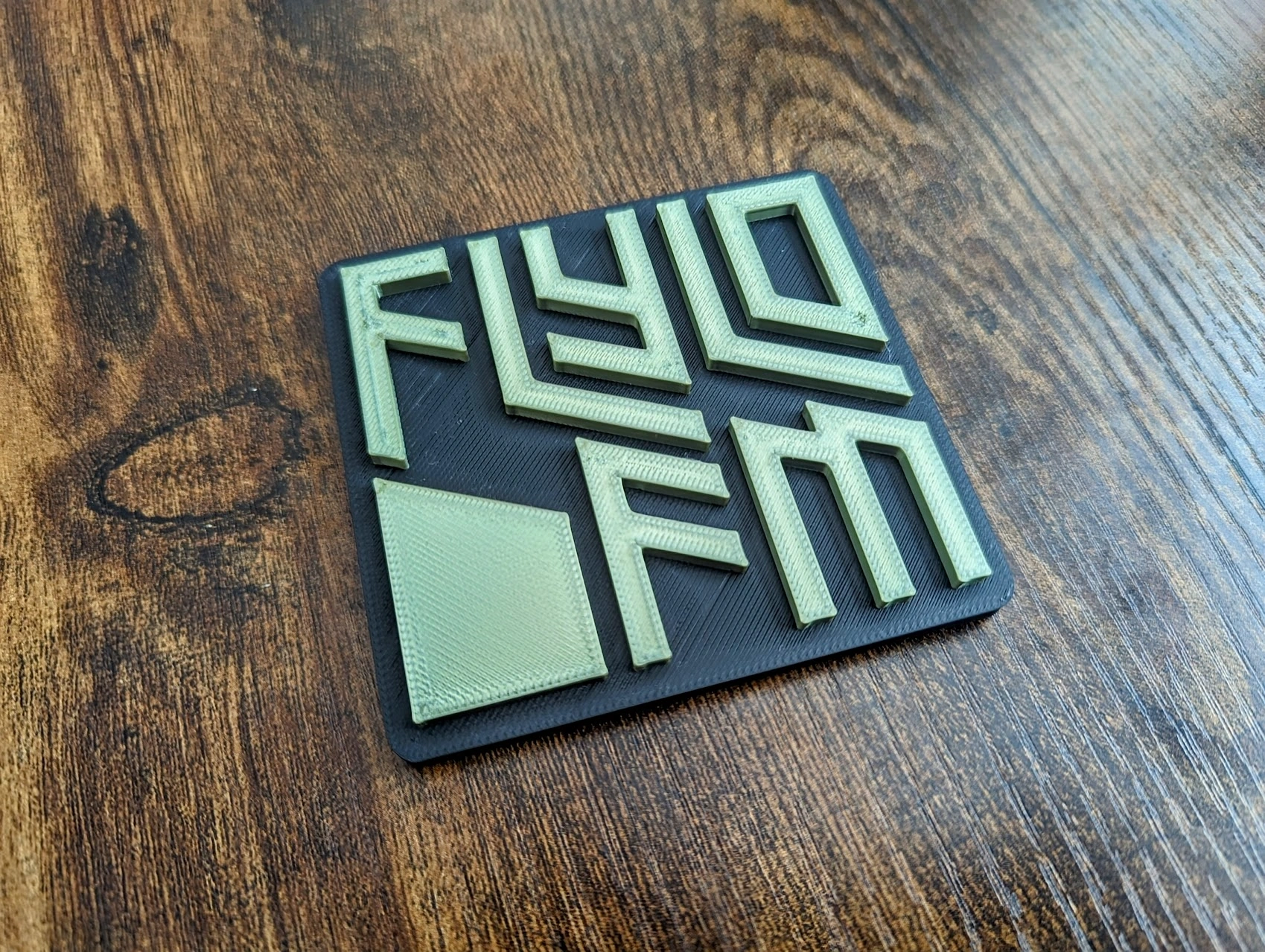 FlyLo FM 3D 徽标 来自 jarvizar - MakerWorld