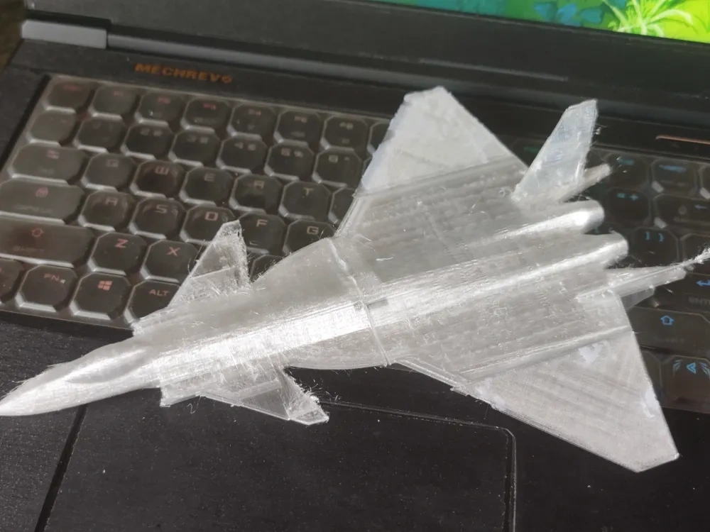 歼20 j20 战斗机 来自 群主邀请“极品男娘”加入了本群，点击欢迎 MakerWorld：免费下载 3D 模型