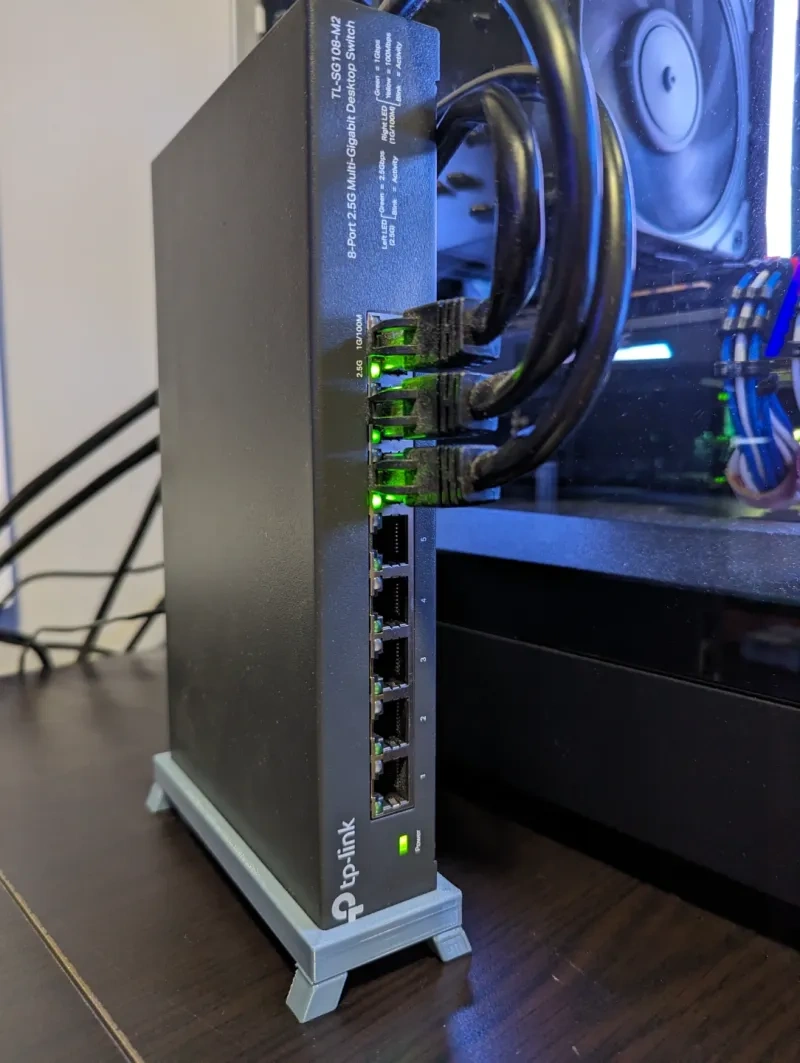 TP-Link TL-SG108 网络交换机支架 来自 maggoh - MakerWorld