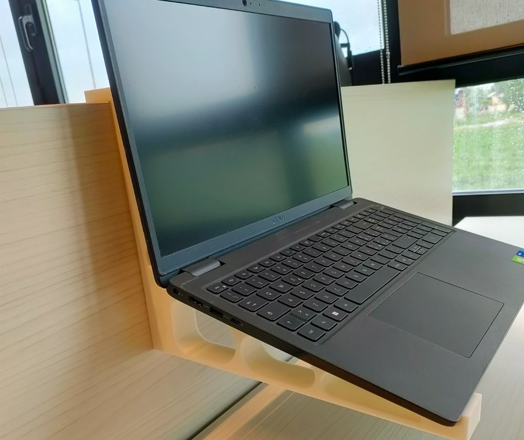 笔记本支架 来自 MarcoF - MakerWorld