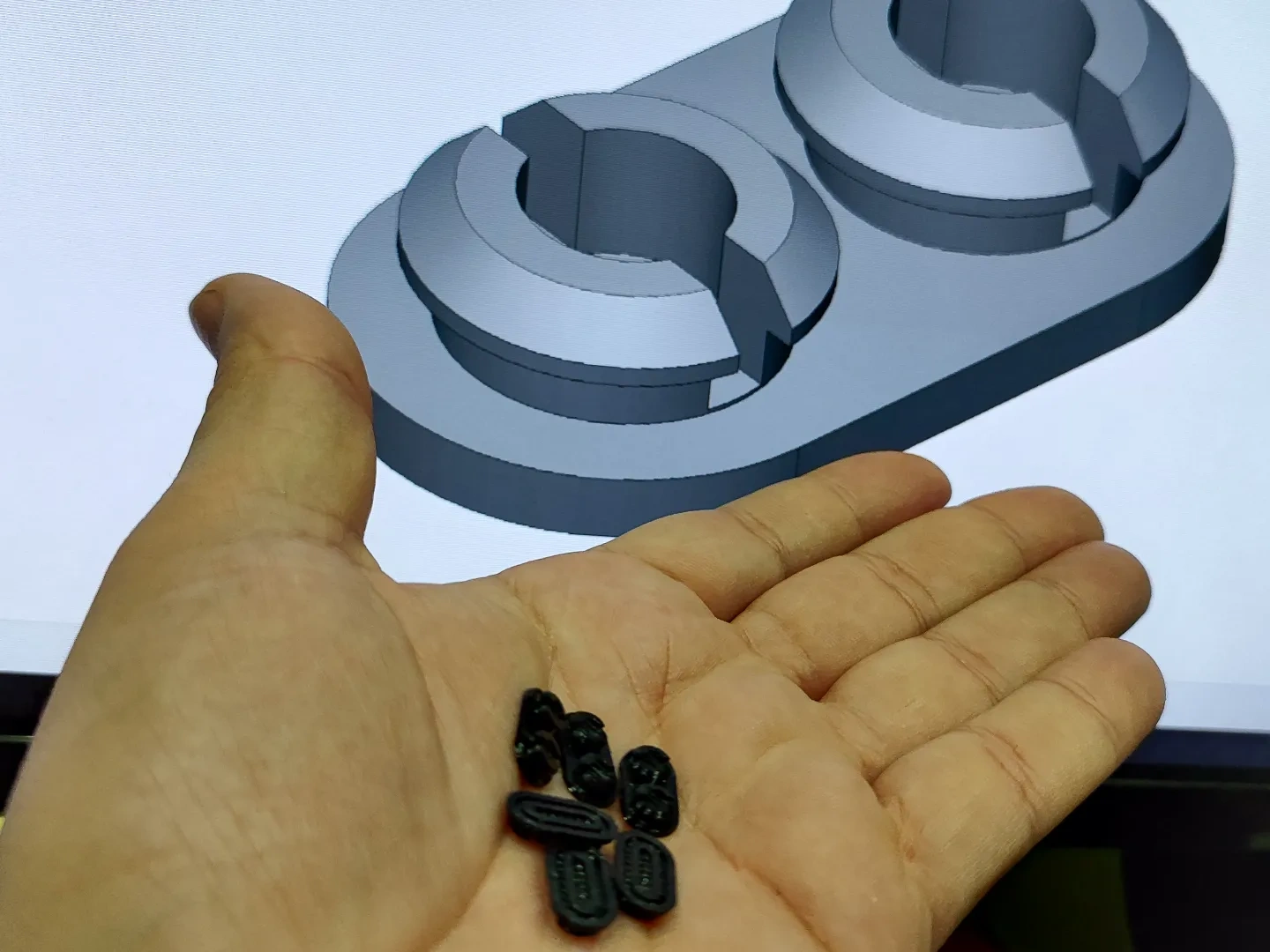 AMS Bambu A1 / A1 mini鞋子 来自 Valdir Reis - MakerWorld