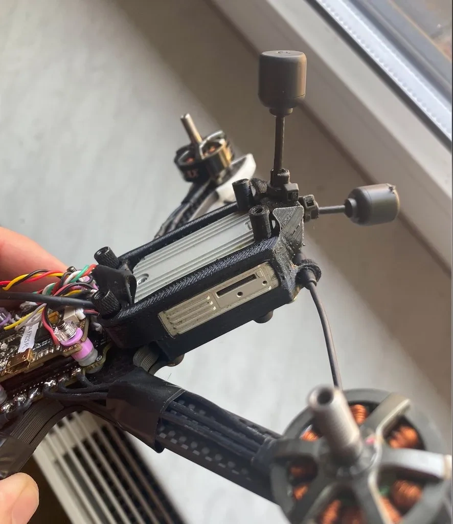 iFlight Cidora SL5 V2 FPV空中单位和带有Crossfire T天线的天线支架 二次创作 - 来自 McFly.FPV ...