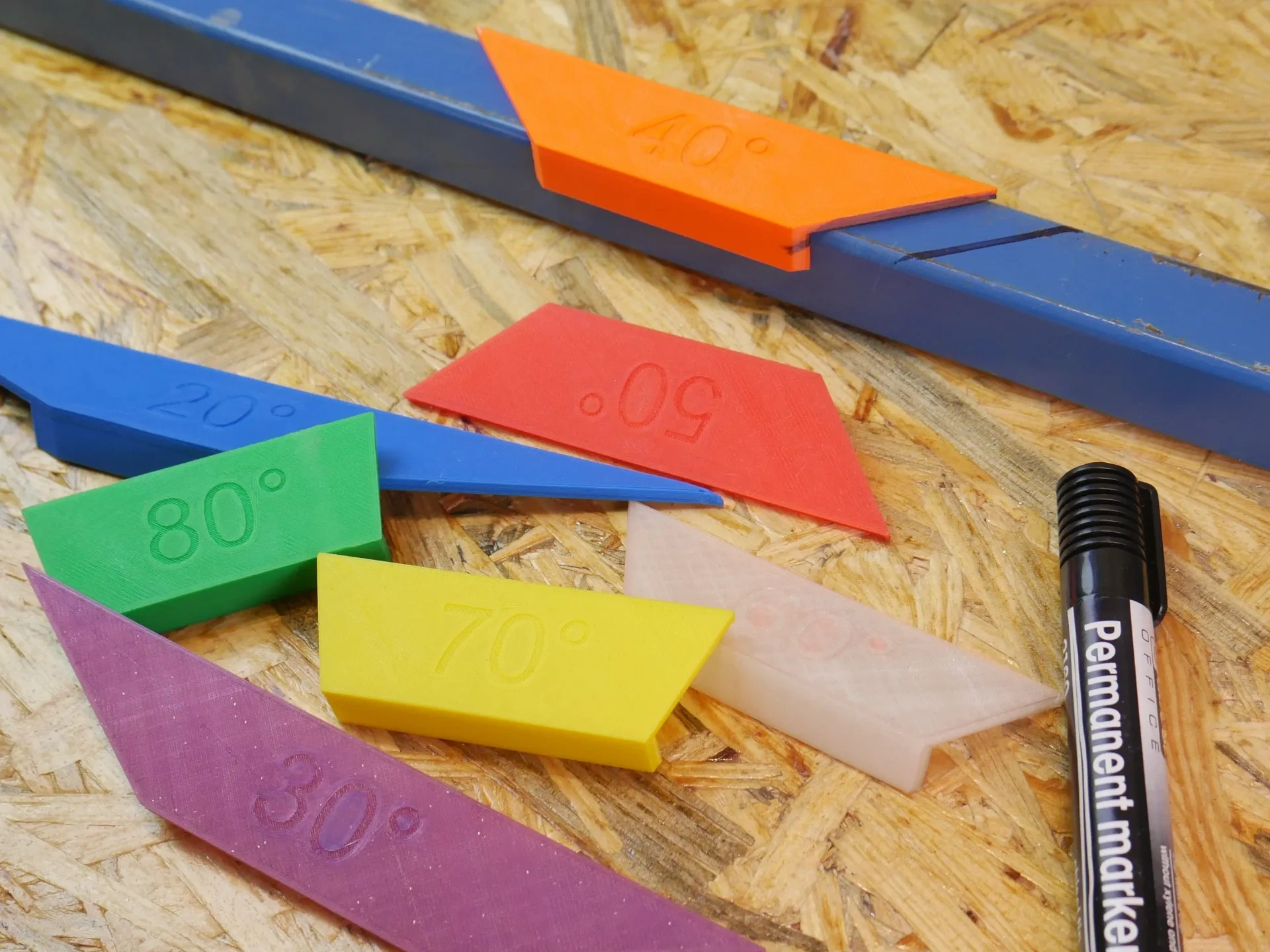 简单角度标记工具 来自 Nikodem Bartnik - MakerWorld