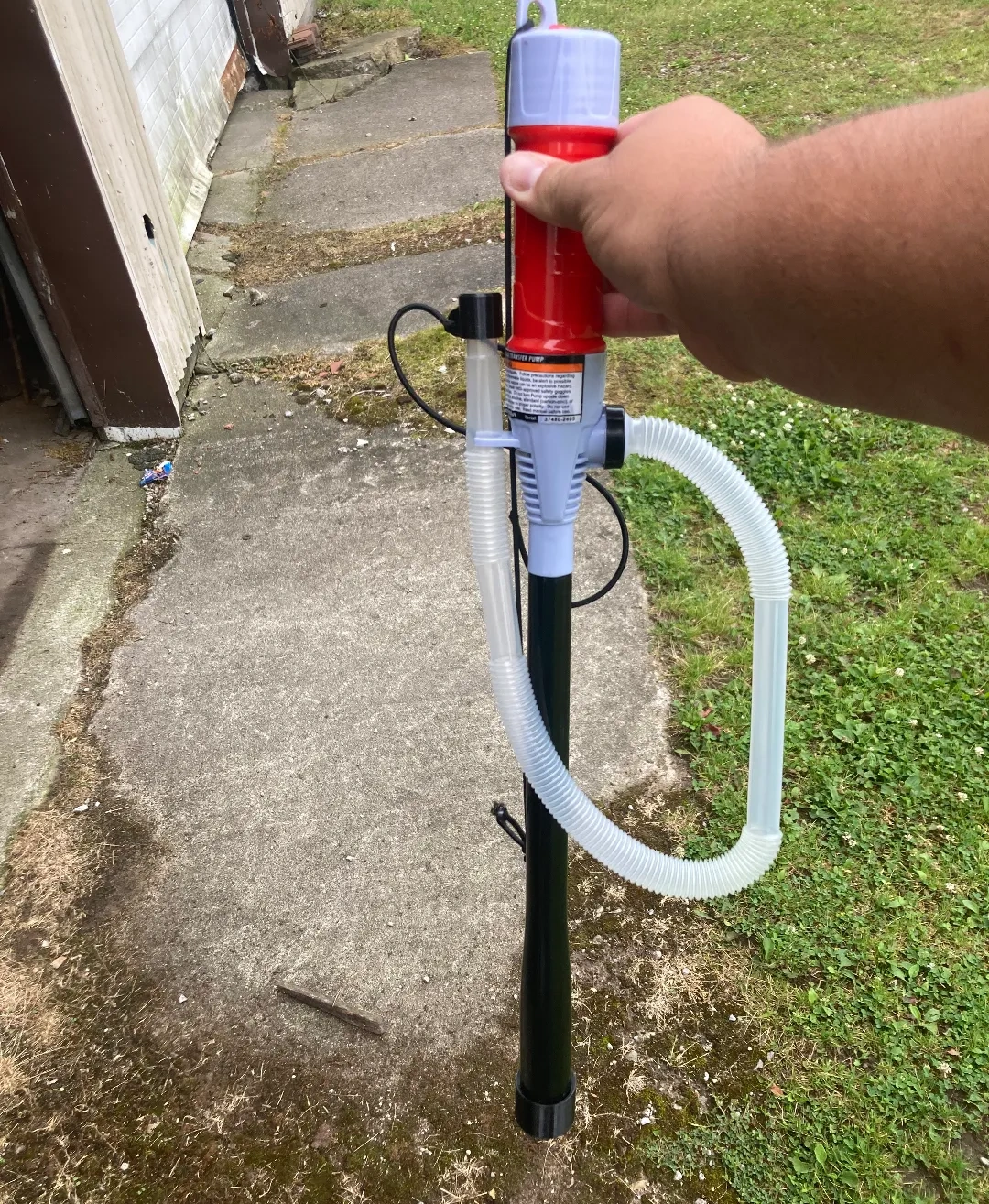 Harbor Freight Fuel Transfer Pump Caps 来自 thedude386 - MakerWorld