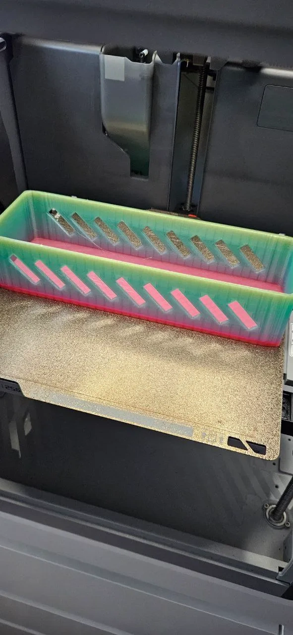 创建于Tinkercad。尺寸为250mmx80mmx55mm 来自 Trix178 - MakerWorld