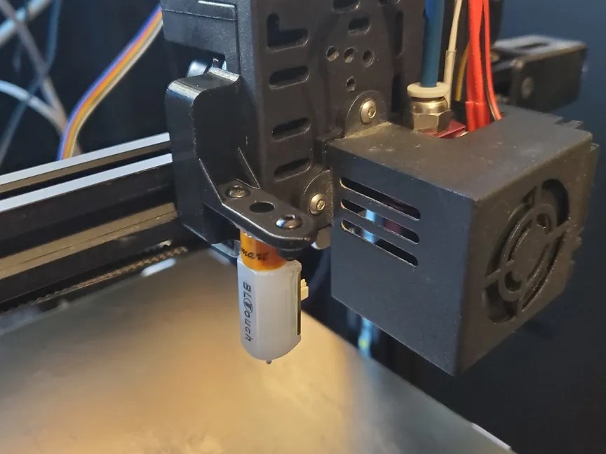 Ender 3 v2 变种 BL Touch 固定架 来自 MiDri - MakerWorld