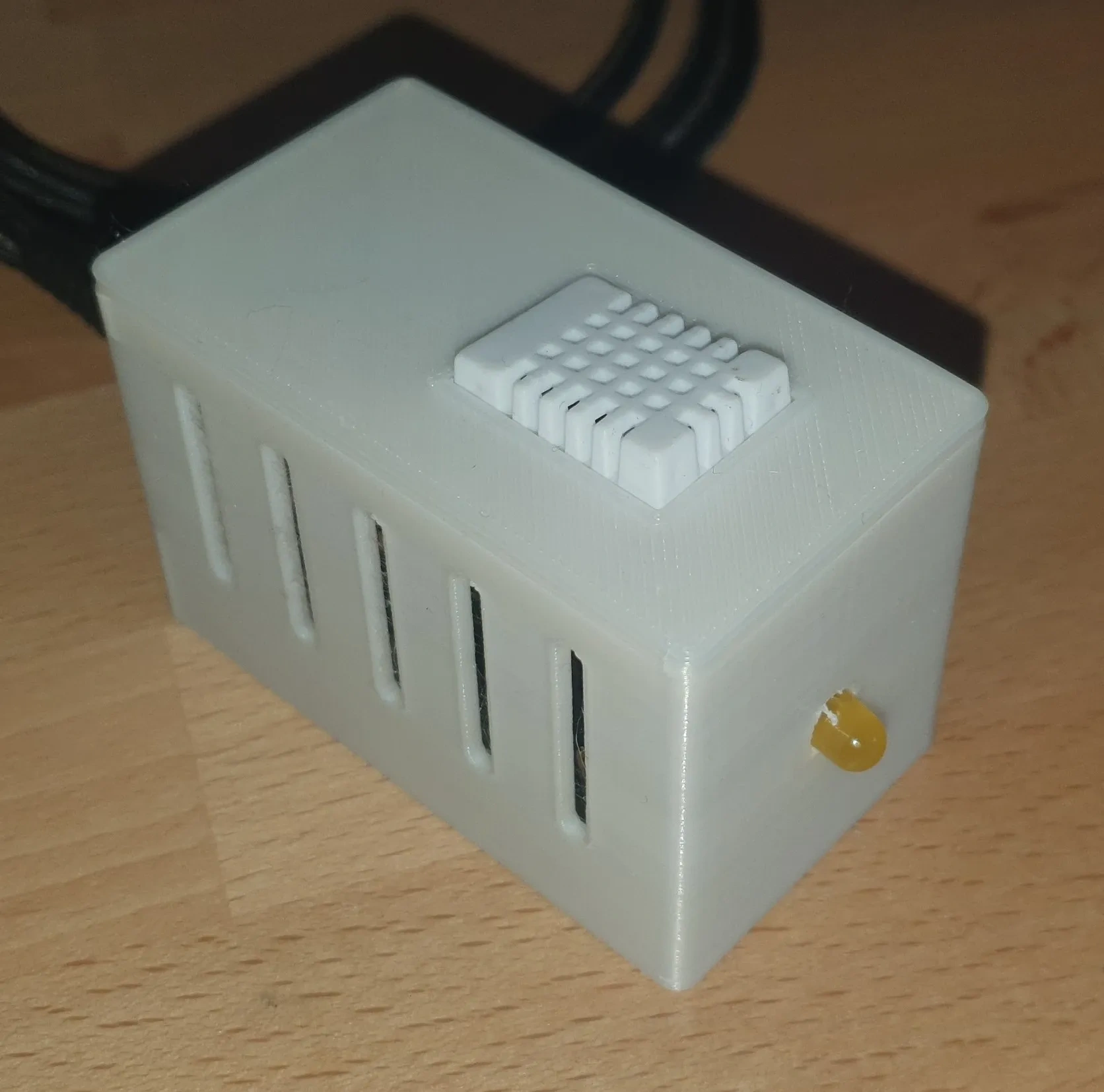 ESP8266 DHT22_11 AzDelivery外壳 来自 Jérôme - MakerWorld