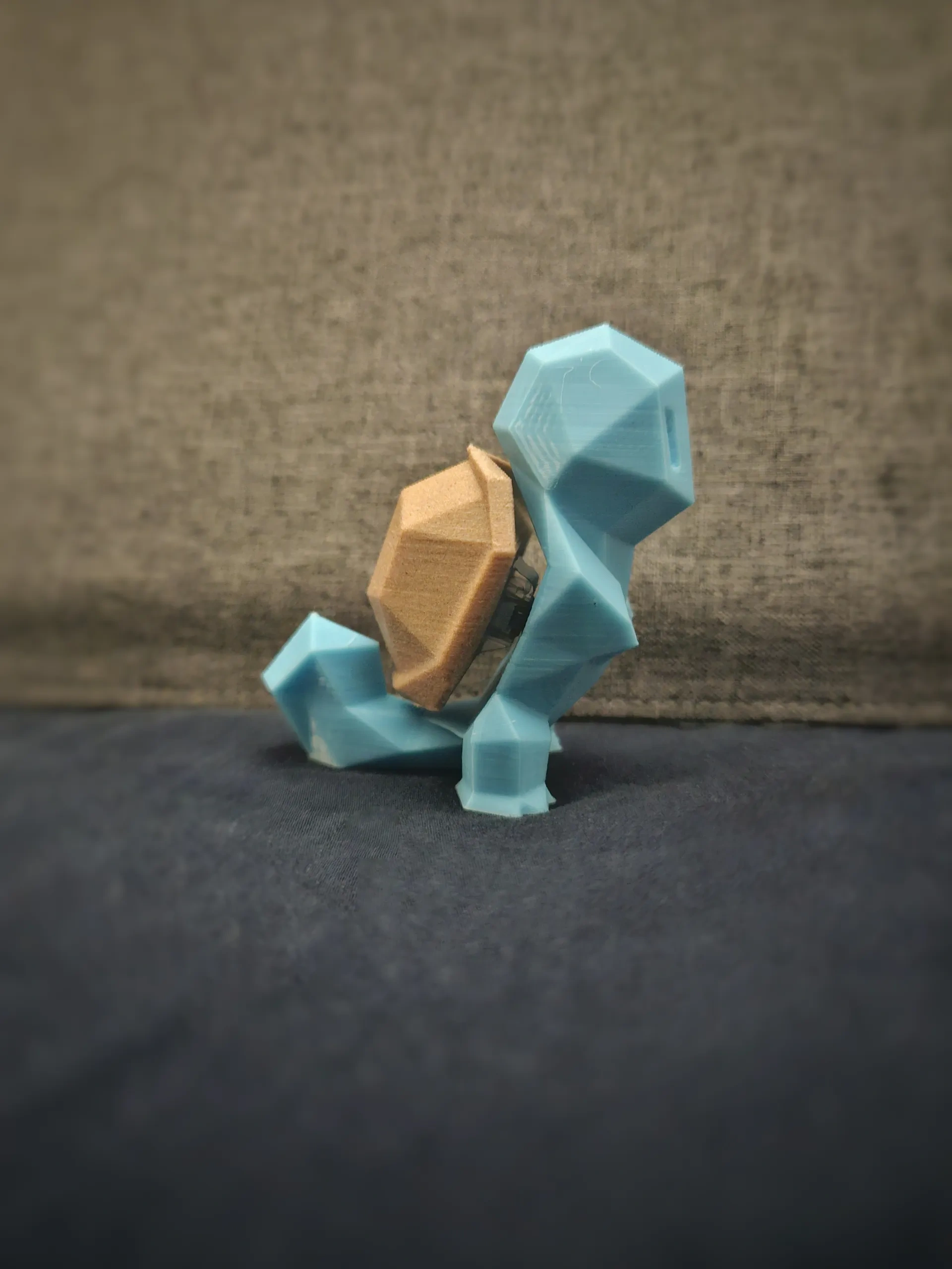 Low-Poly Squirtle with Cherry MX keyboard switch 二次创作 - 来自 2D Print a ...