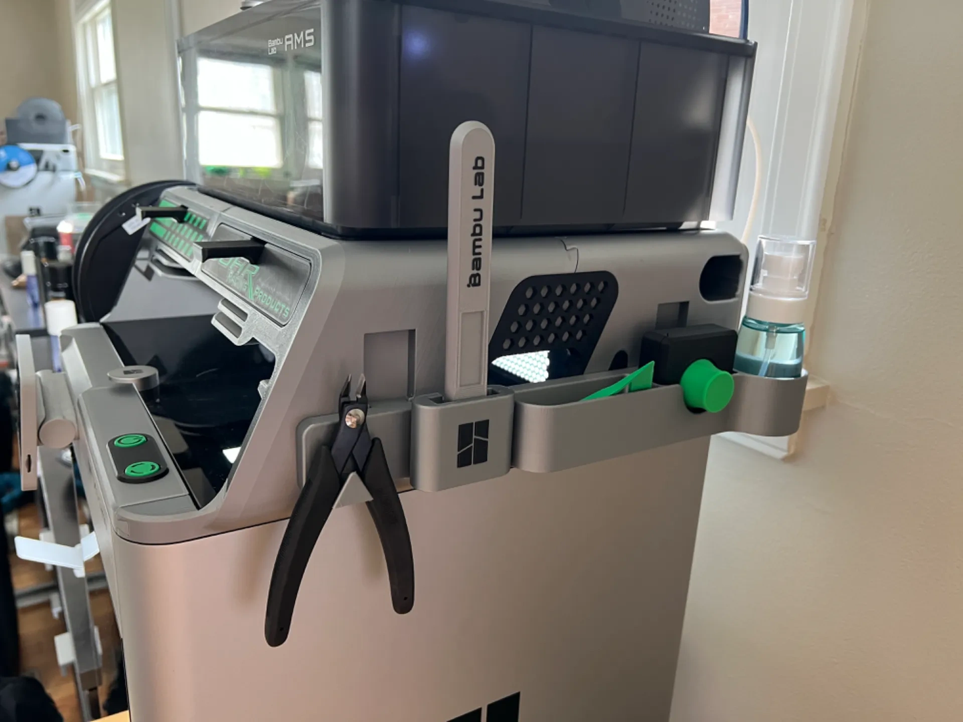 AMS Riser V2的工具架 二次创作 - 来自 matad311 - MakerWorld