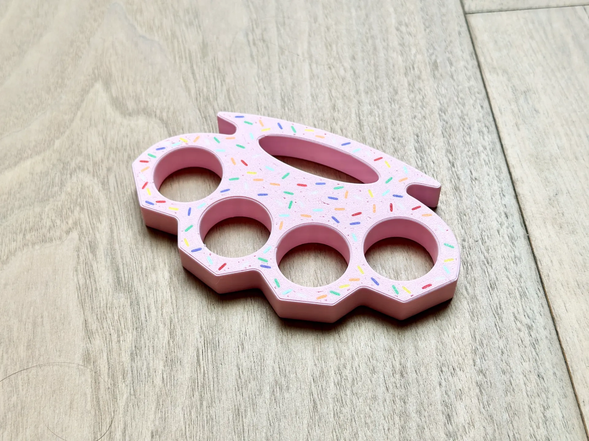 沙漠战士黄铜指虎 二次创作 - 来自 maxman - MakerWorld