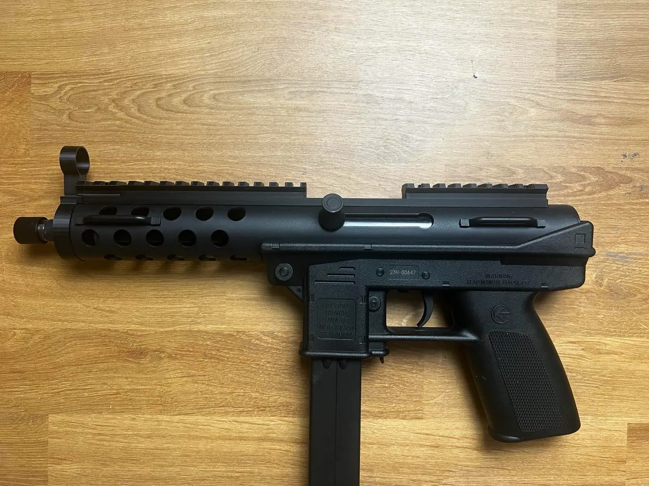 Airsoft Tec-9顶部导轨和前瞄准器系统 来自 OBAKA - MakerWorld