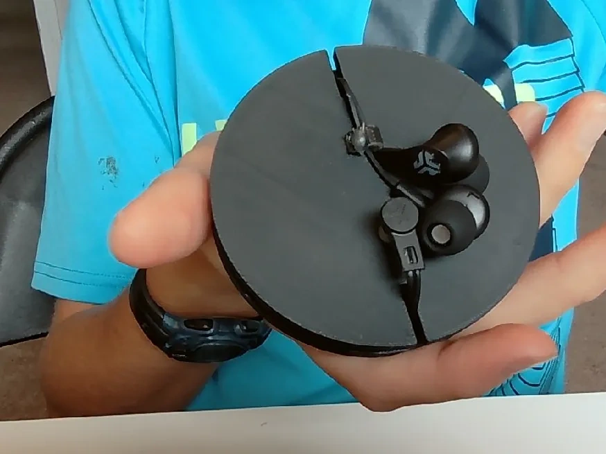 耳塞包裹 来自 Gavin_Pyle - MakerWorld