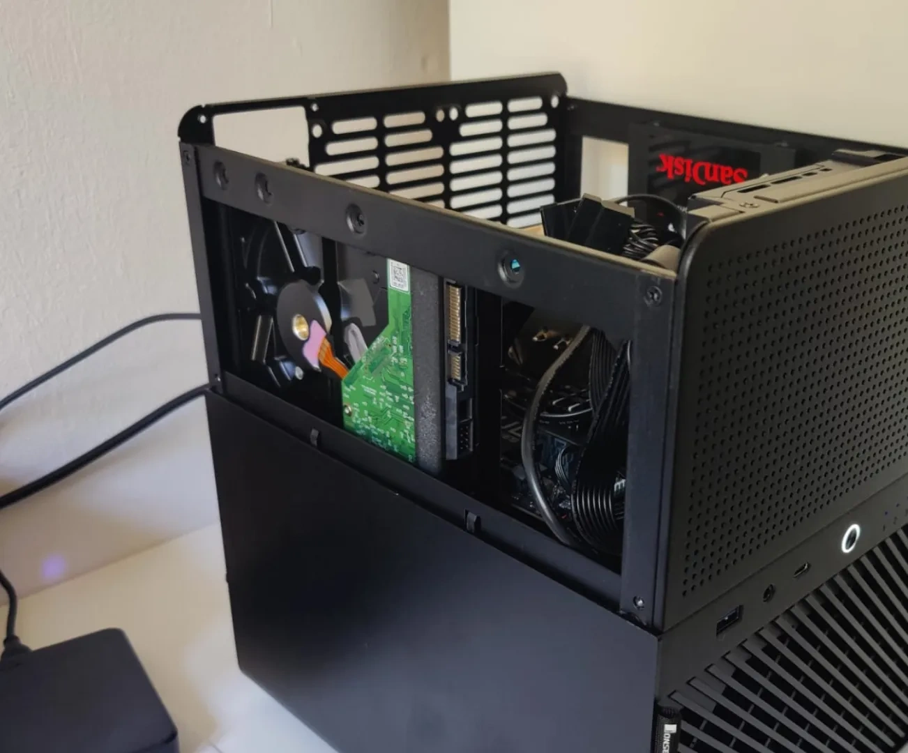 Jonsbo N3 NAS 3.5英寸HDD PCIe支架 来自 Nupol - MakerWorld