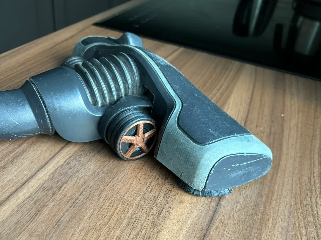 Electrolux AEG Beam吸尘器备用轮子 来自 polymech3D - MakerWorld