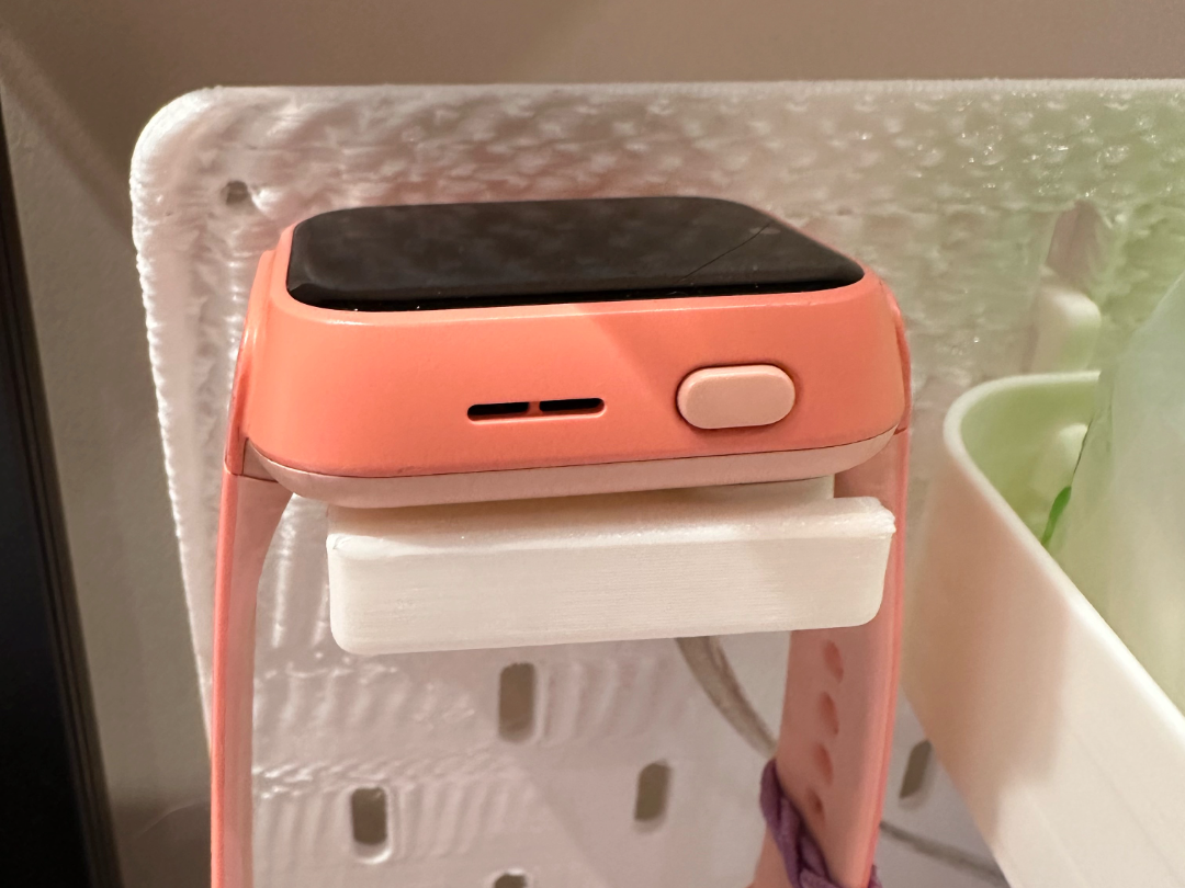 宜家洞洞板米兔儿童手表充电底座 来自 FeDz - MakerWorld