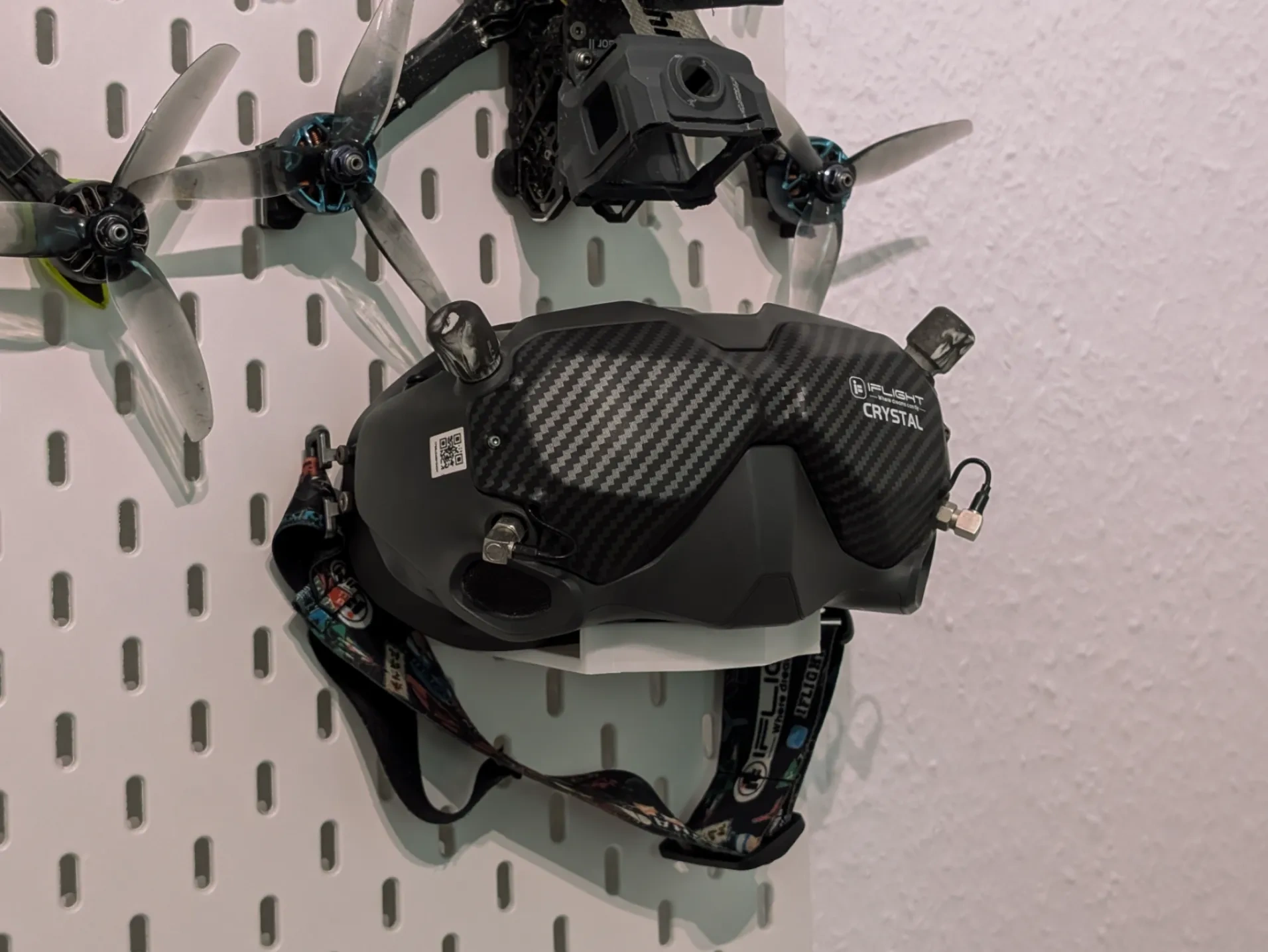 DJI Goggles V2宜家Skadis安装架 来自 FloWhl - MakerWorld