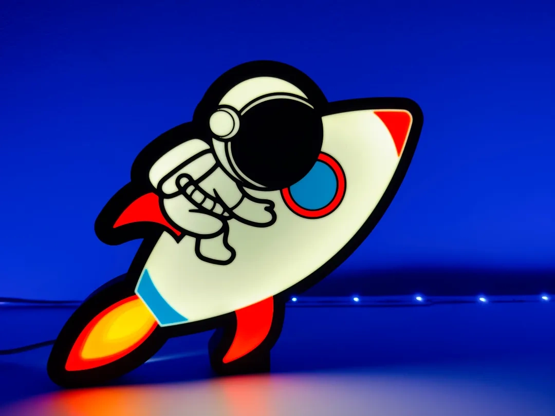 宇航员灯 来自 Mr Ricky P - MakerWorld