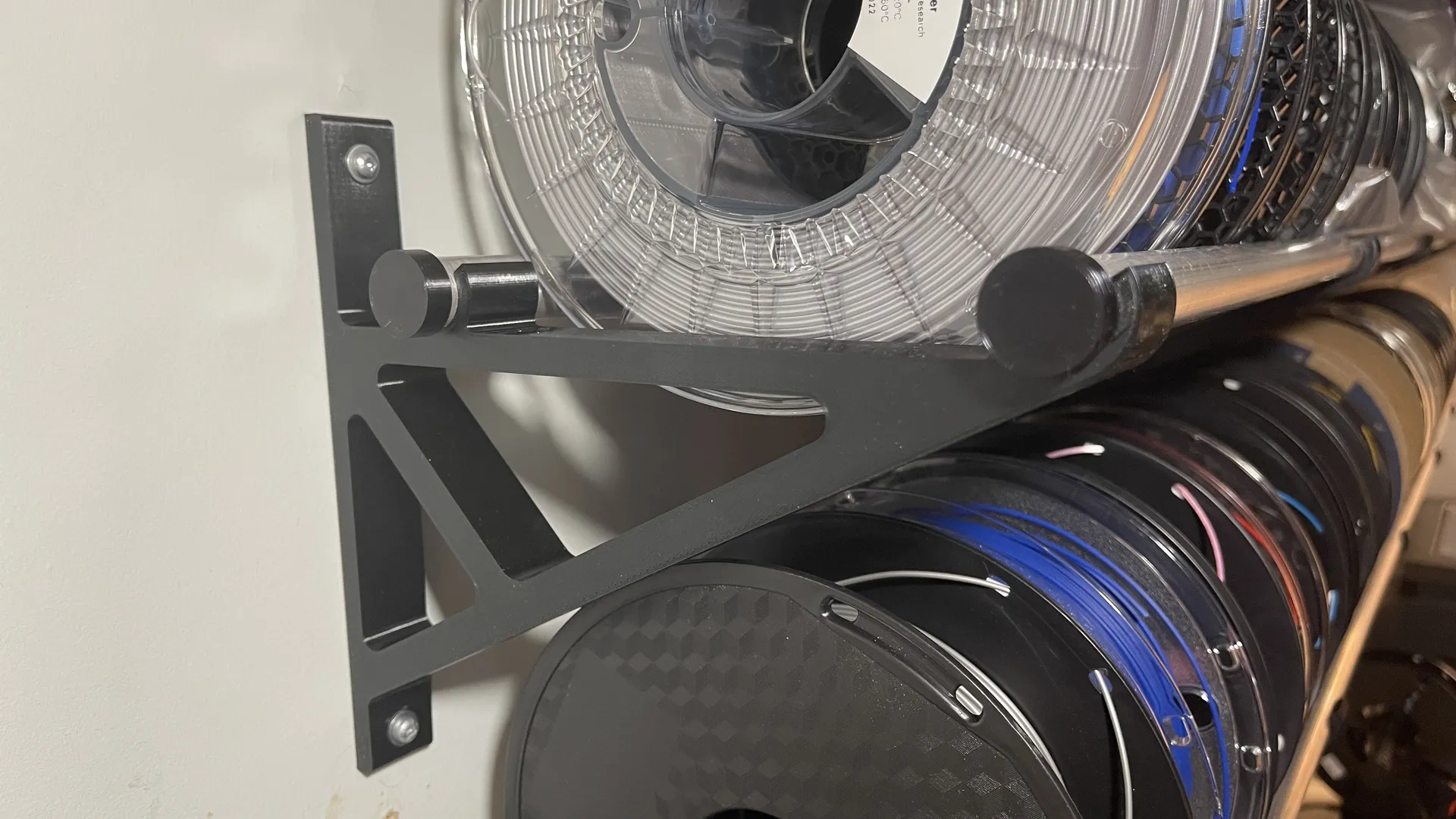 Wall Bracket for Filament Storage 来自 DanielMakerWorld：免费下载 3D 模型