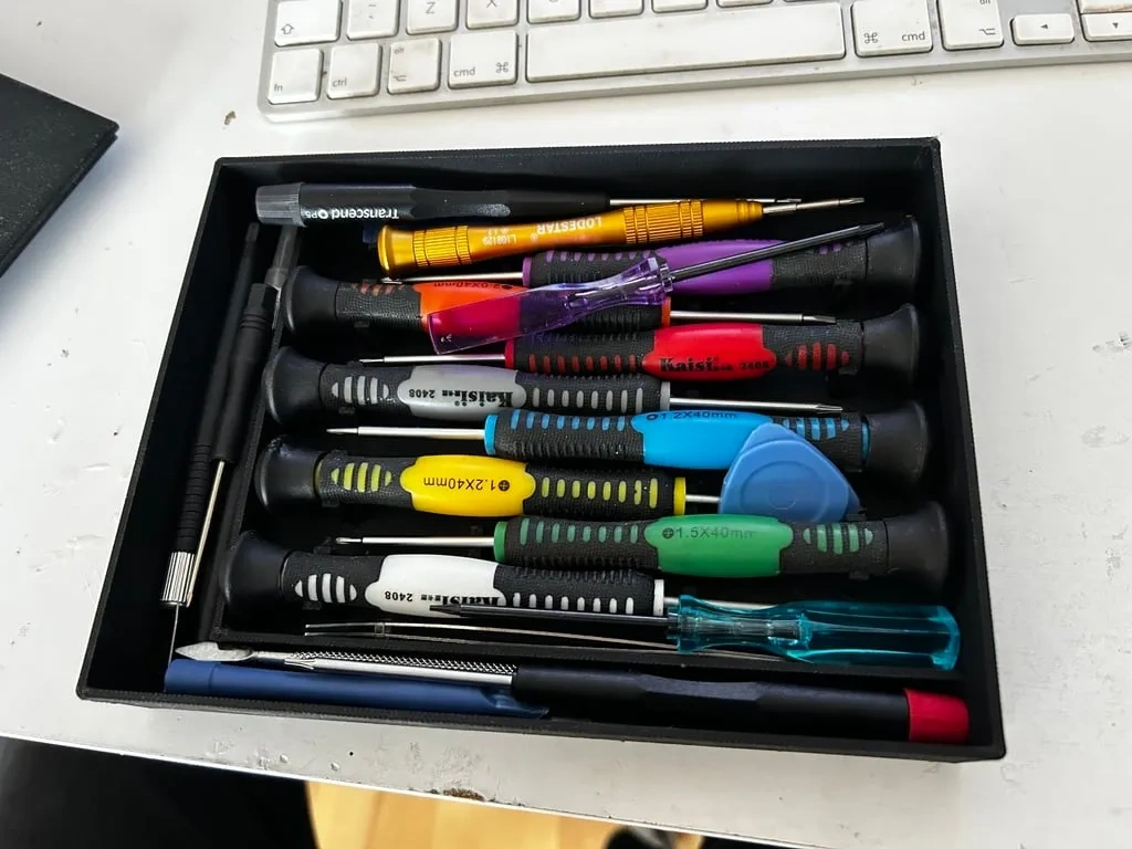 Computer screwdriver box 来自 Smithpl - MakerWorld