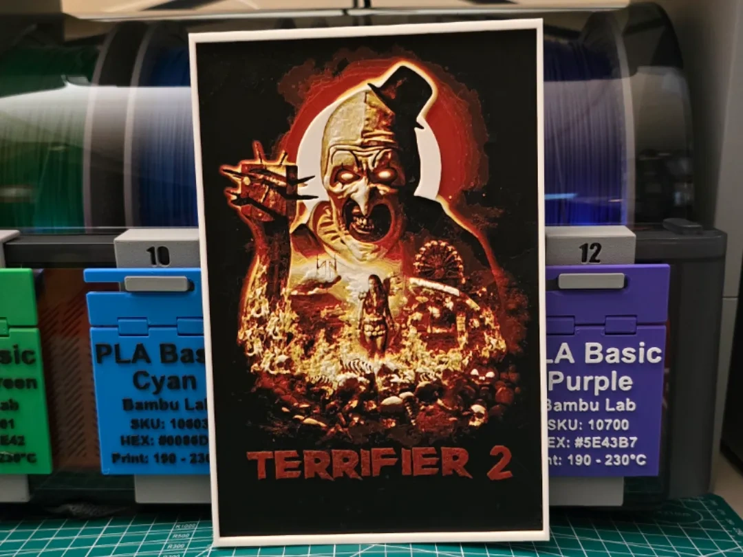 Terrifier 2电影海报 - Hueforge艺术 来自 Lumpy3D - MakerWorld