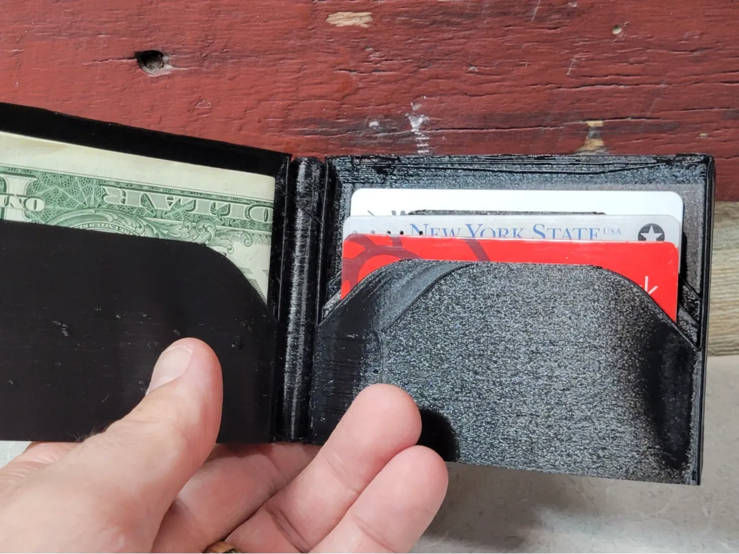 Durable TPE Folding 6 card wallet 来自 COMRADE_ZACH - MakerWorld
