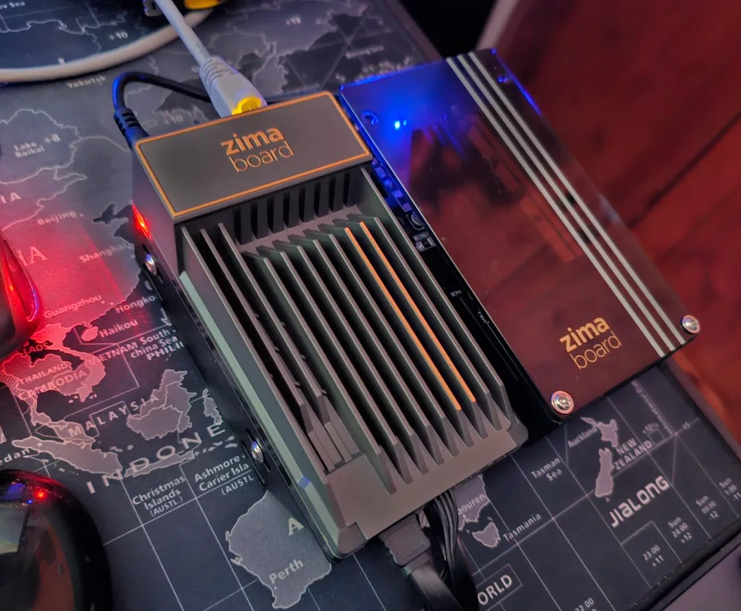 Zimaboard-NVMe-HDD-SDD 多功能支架 二次创作 - 来自 SimonMakerForge - MakerWorld