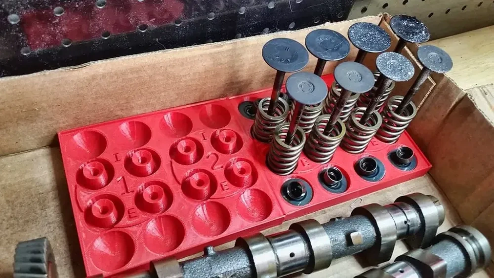 Parametric 16 Valve Engine Head Disassembly Tray 来自 Simplify and add ...