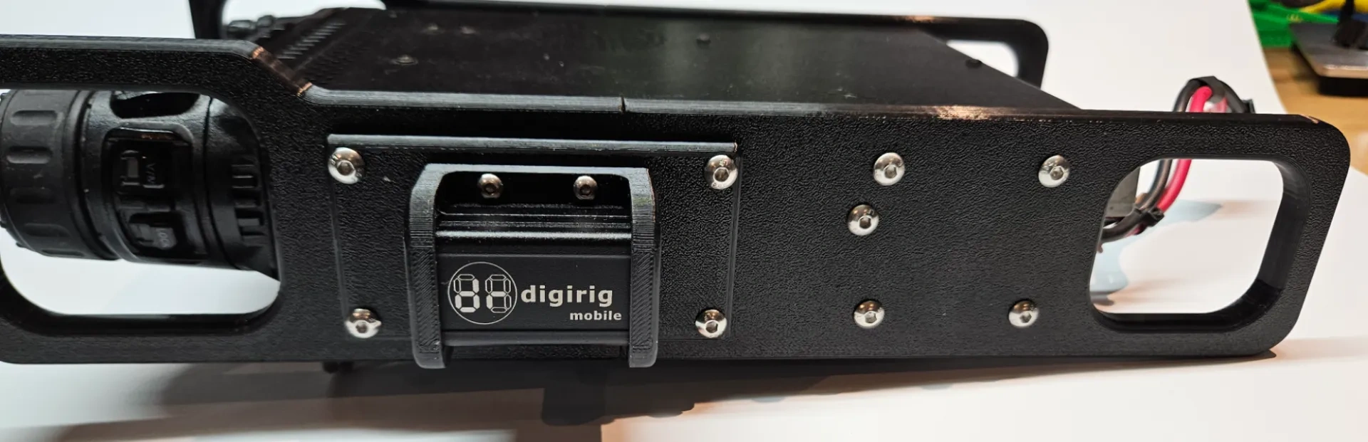 Digirig移动笼附件 来自 PapaZulu - MakerWorld