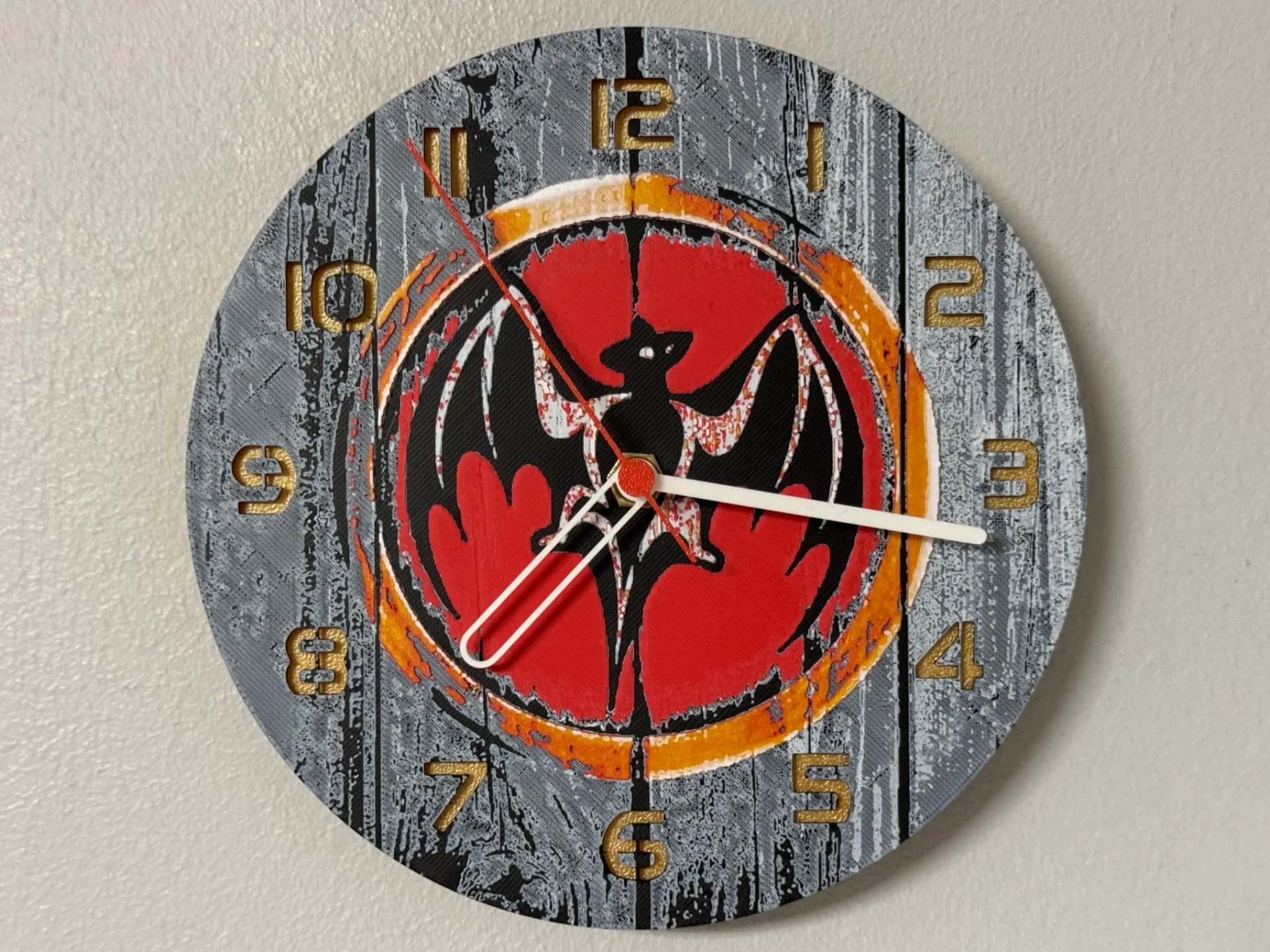 wall/desk clock Barcardi徽标 来自 cP3D - MakerWorld