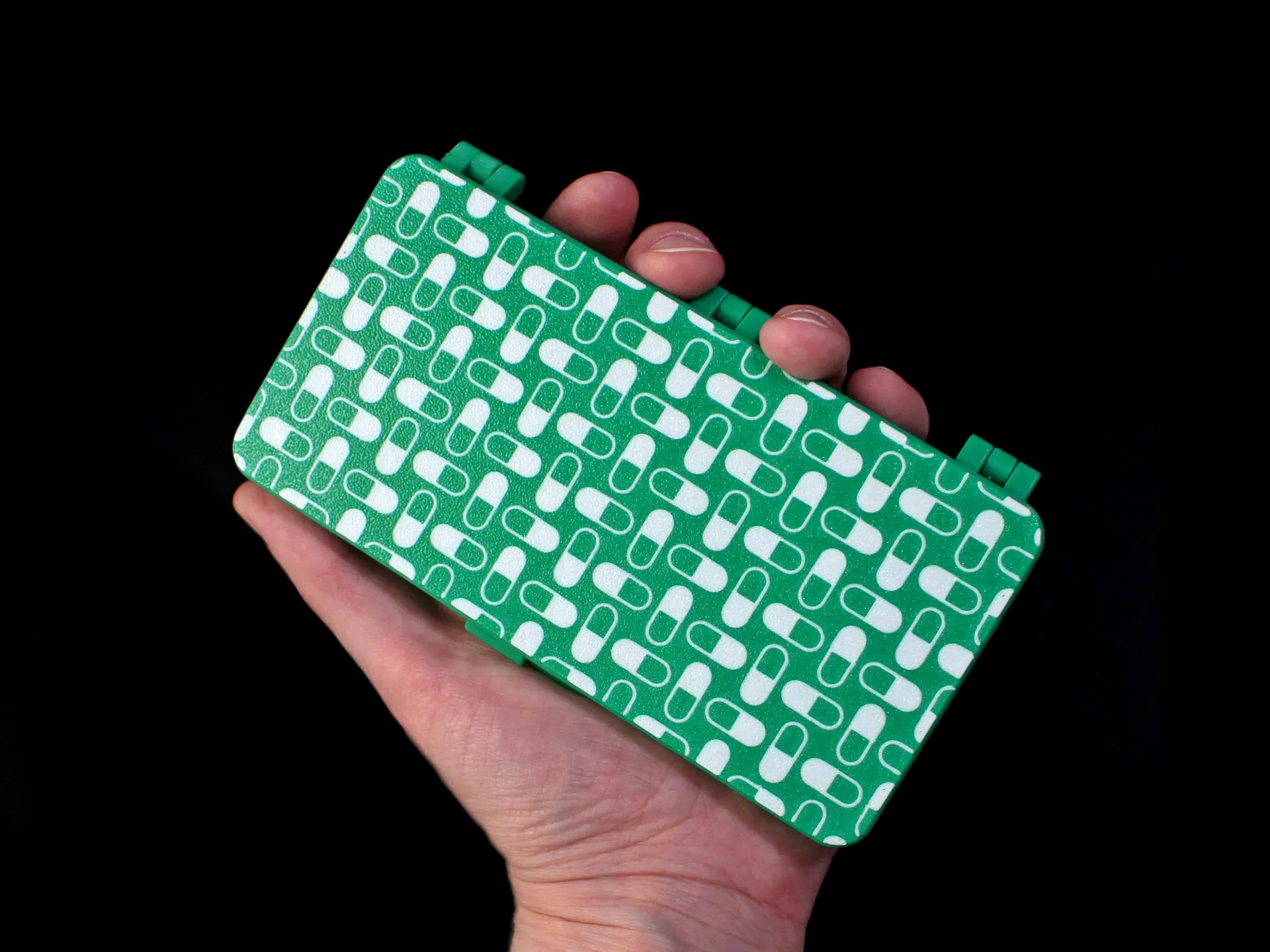 更大的每周药盒 二次创作 - 来自 Julia Ebert - MakerWorld