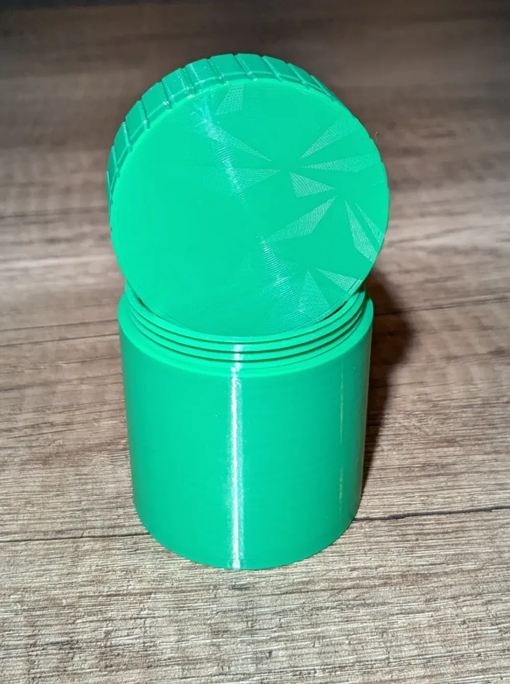 带盖圆形盒子 来自 Bruzl - MakerWorld