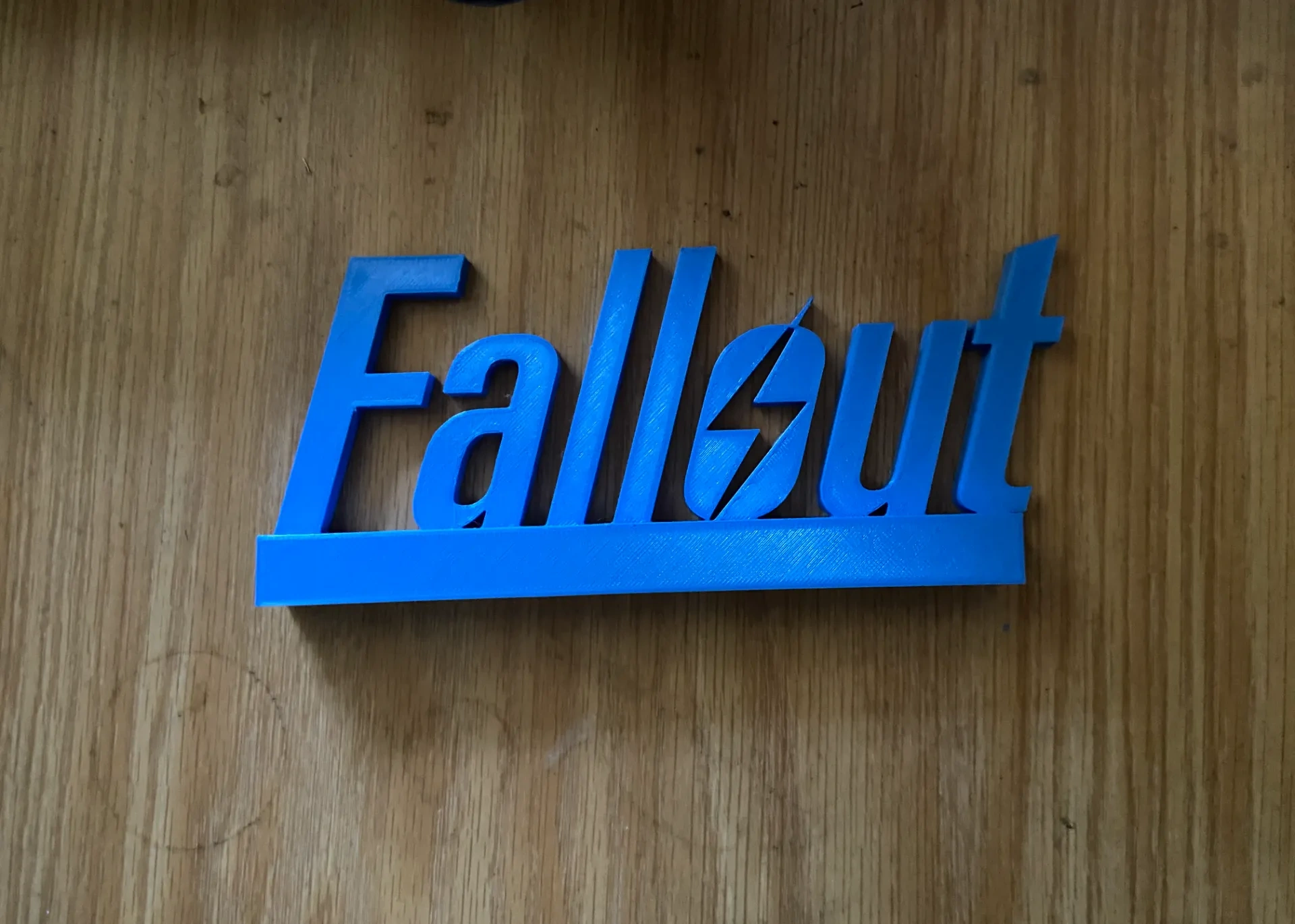 Fallout logo on a stand 来自 Jul1Jr - MakerWorld
