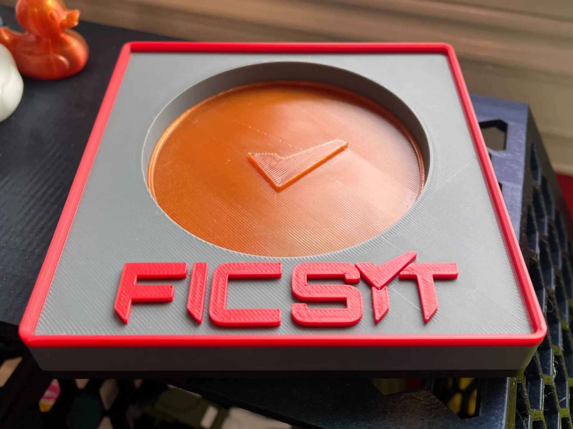 Ficsit 马克杯 Gridfinity 支架 来自 Hazel - MakerWorld