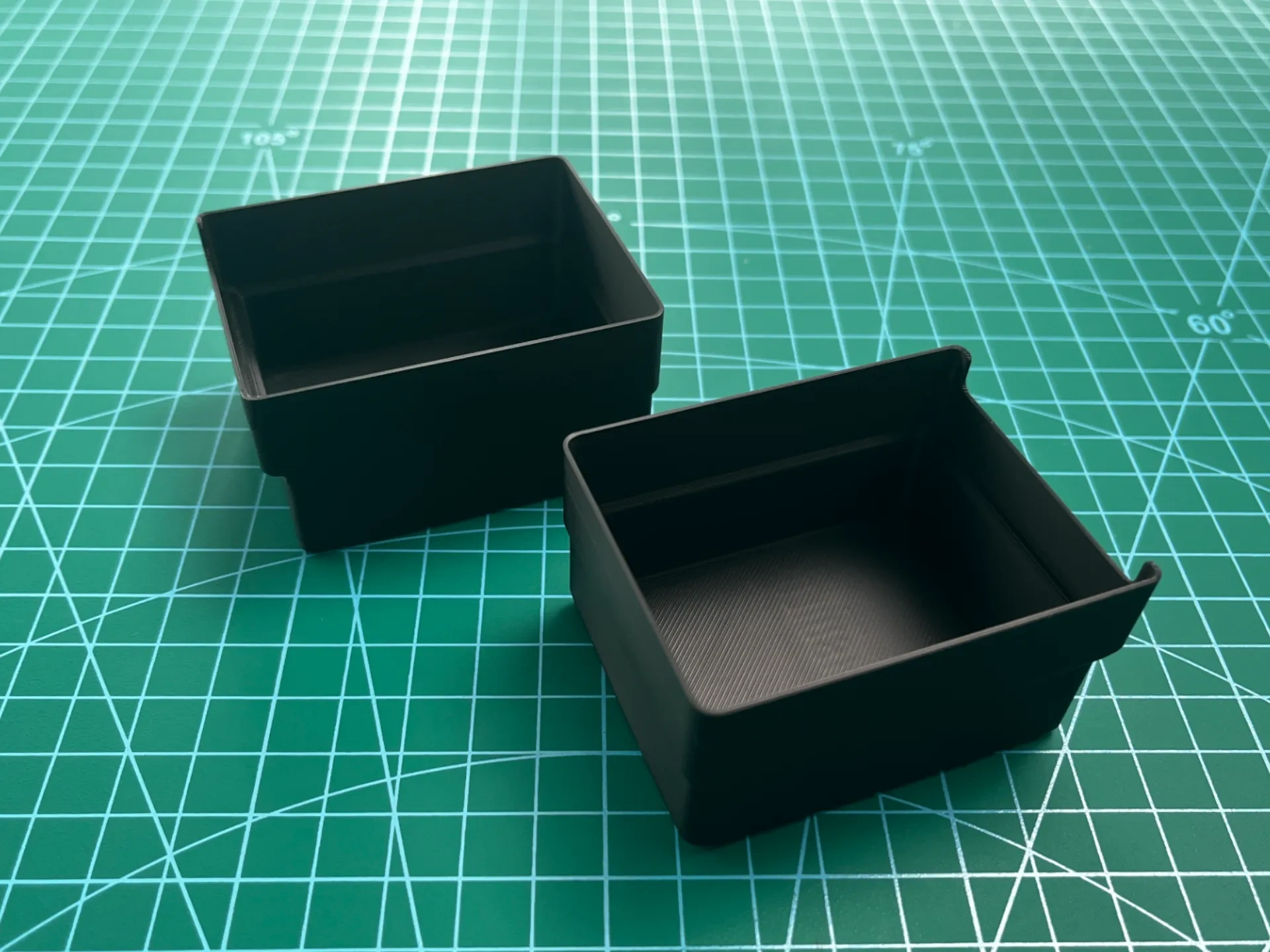 小型抽屉内格 来自 Mitch Builds - MakerWorld