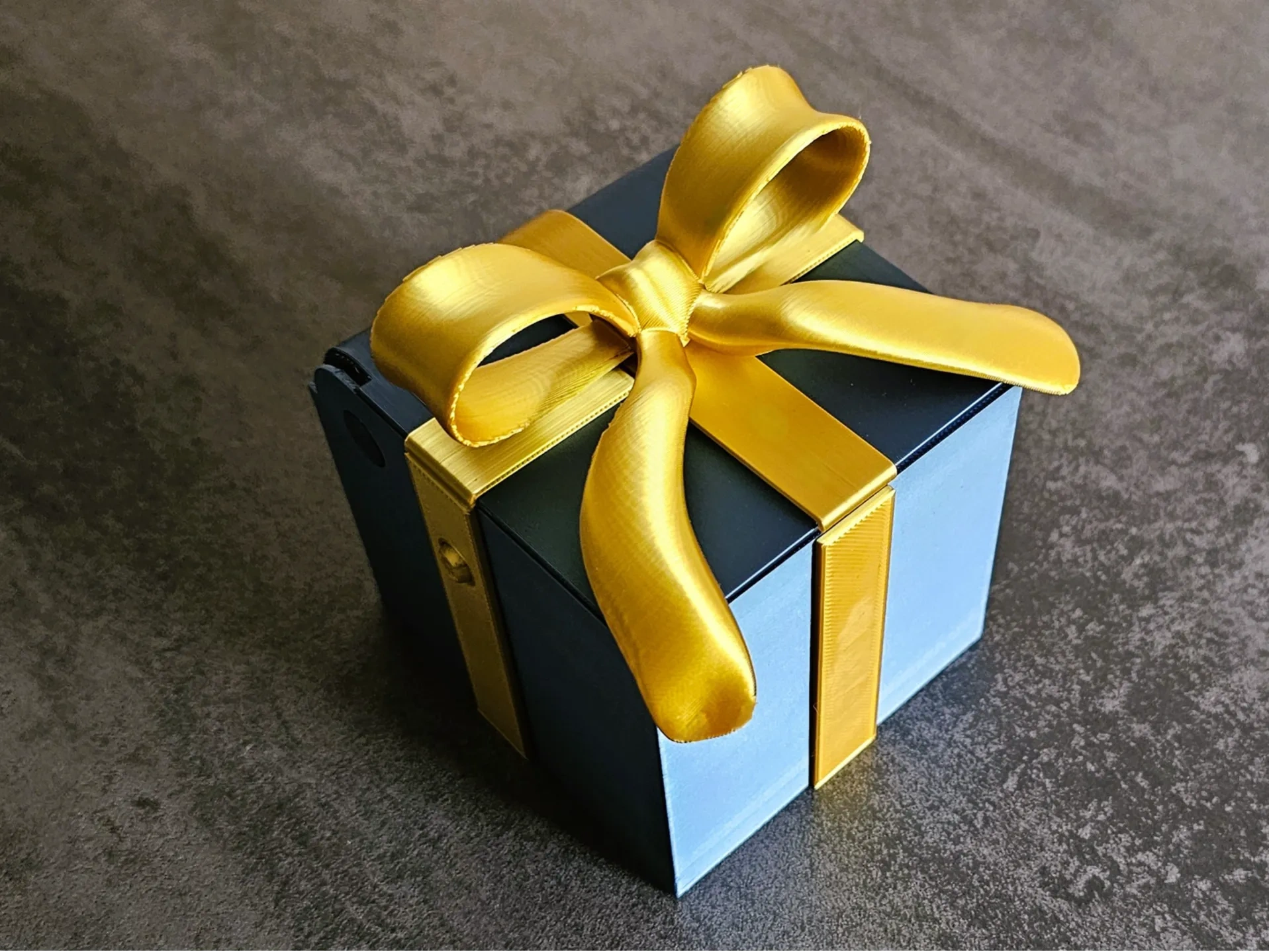 自动开启的礼品盒 来自 dom_reloaded - MakerWorld