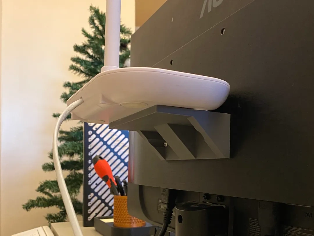 VESA接口灯架 来自 TommyB2 - MakerWorld