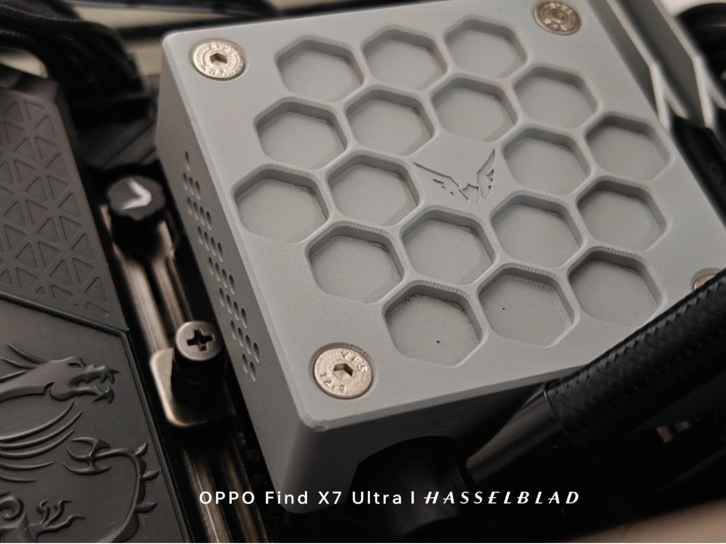 适用于瓦尔基里V240/V360一体式水冷的Modultra Lobo蜂巢泵盖风格磁吸冷头装饰盖 来自 XuaEp1 MakerWorld ...