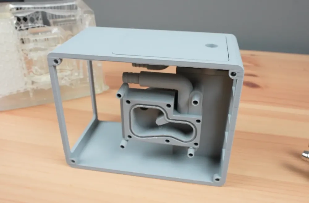 水冷树莓派 5 机箱 来自 mklements MakerWorld：免费下载 3D 模型