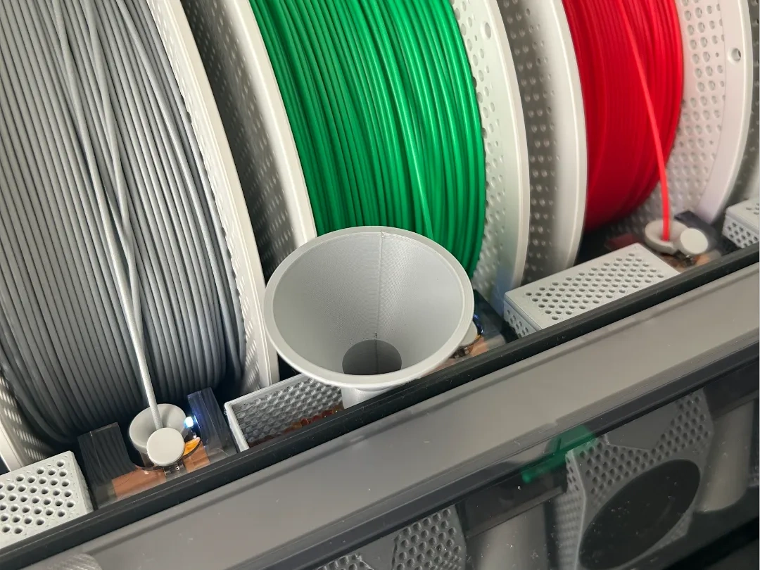 干燥剂漏斗 来自 Luke Nicholson - MakerWorld