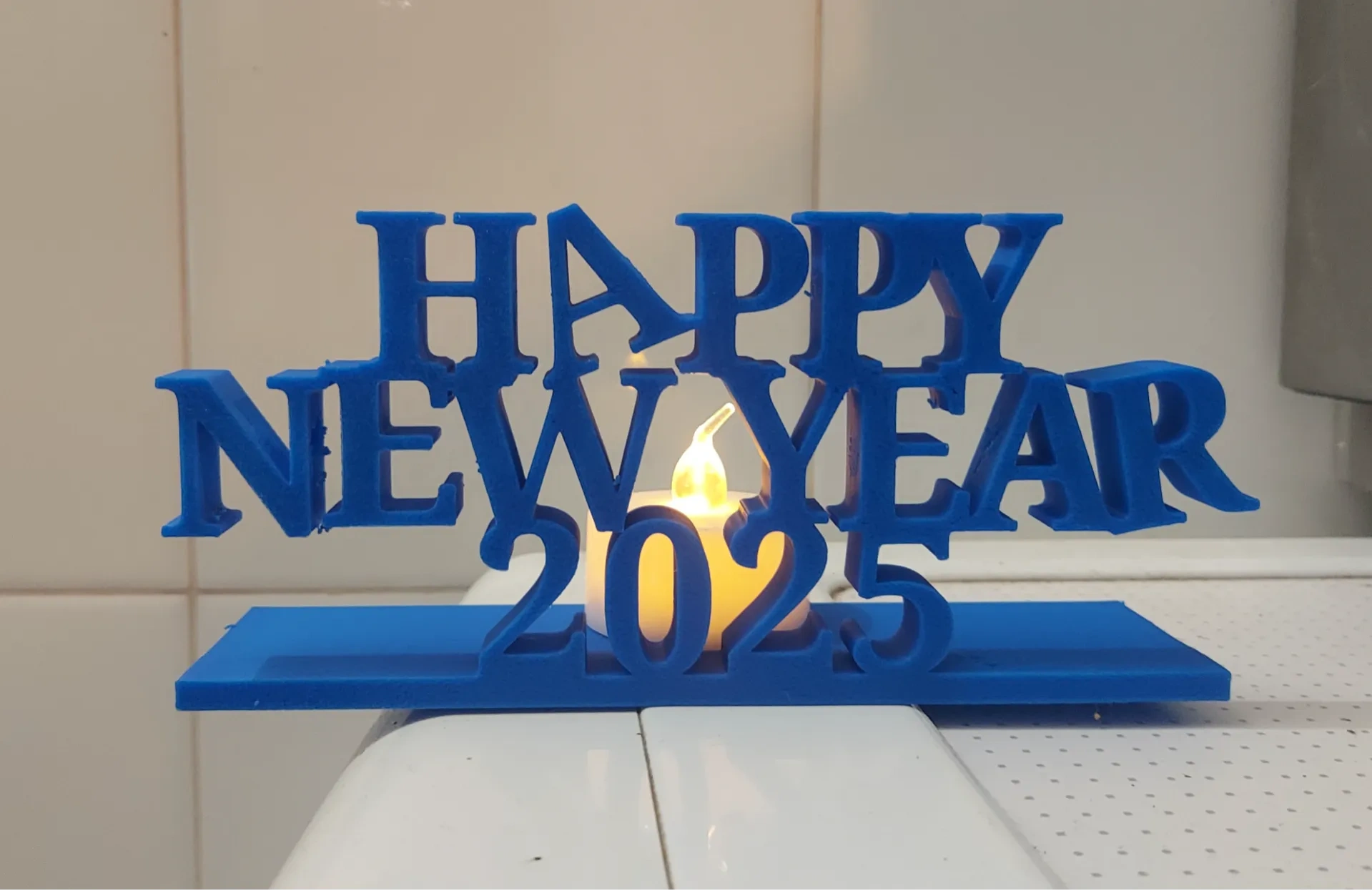 新年快乐 2025 来自 RandomGuy - MakerWorld