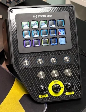带Stream Deck MK1或MK2的模拟赛车按钮盒 来自 Michael Schmidt - MakerWorld